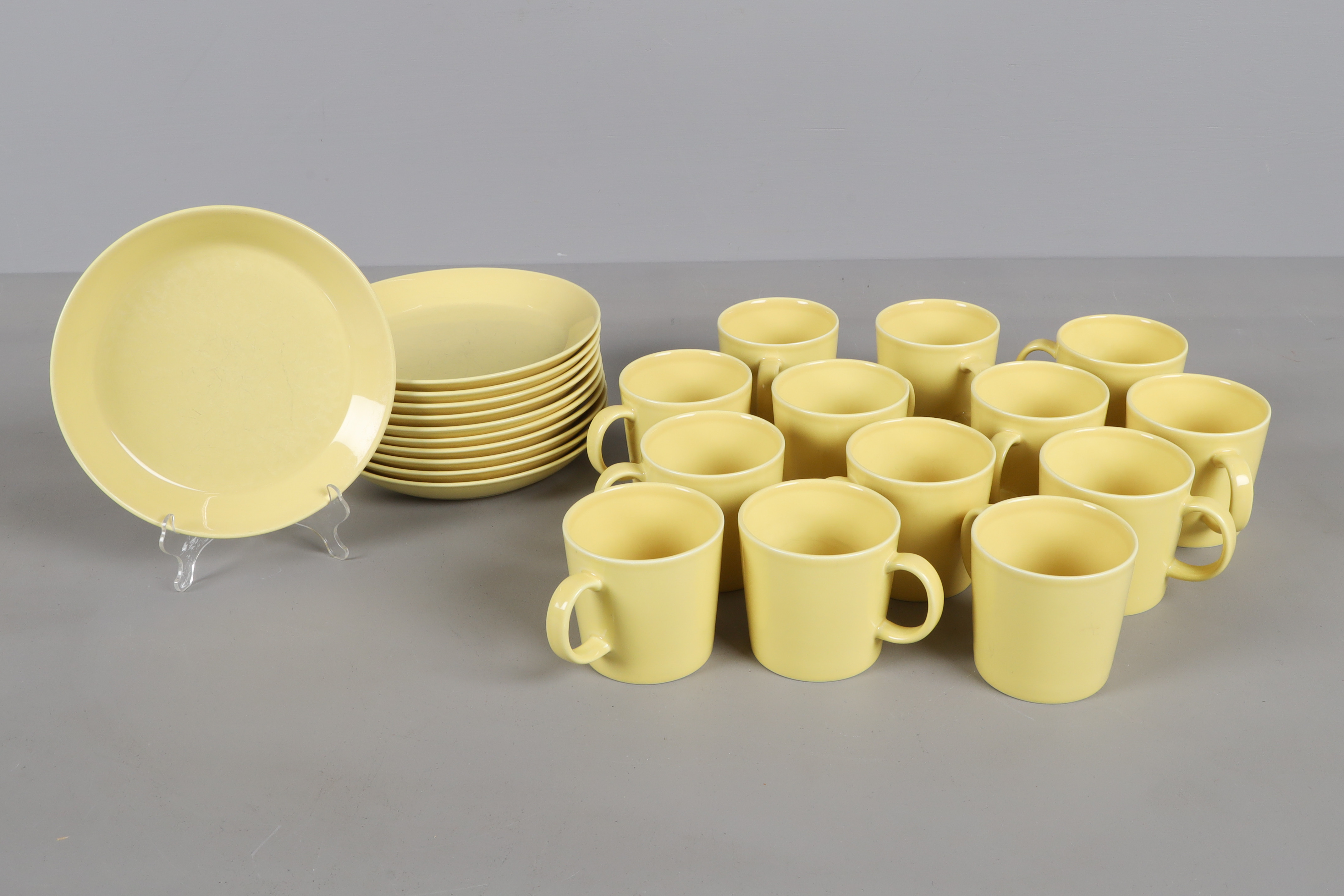 Images for 2706563. KAJ FRANK, Arabia, "Teema"/ "Kilta", 24 service parts, flintware. - Auctionet