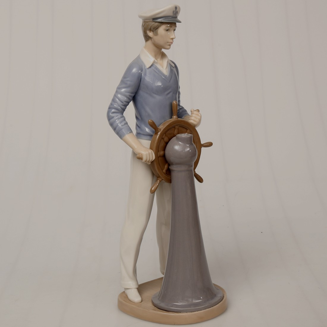 Images for 2709420. FIGURINE, Porcelain, Sailor Lladro, Spain. - Auctionet
