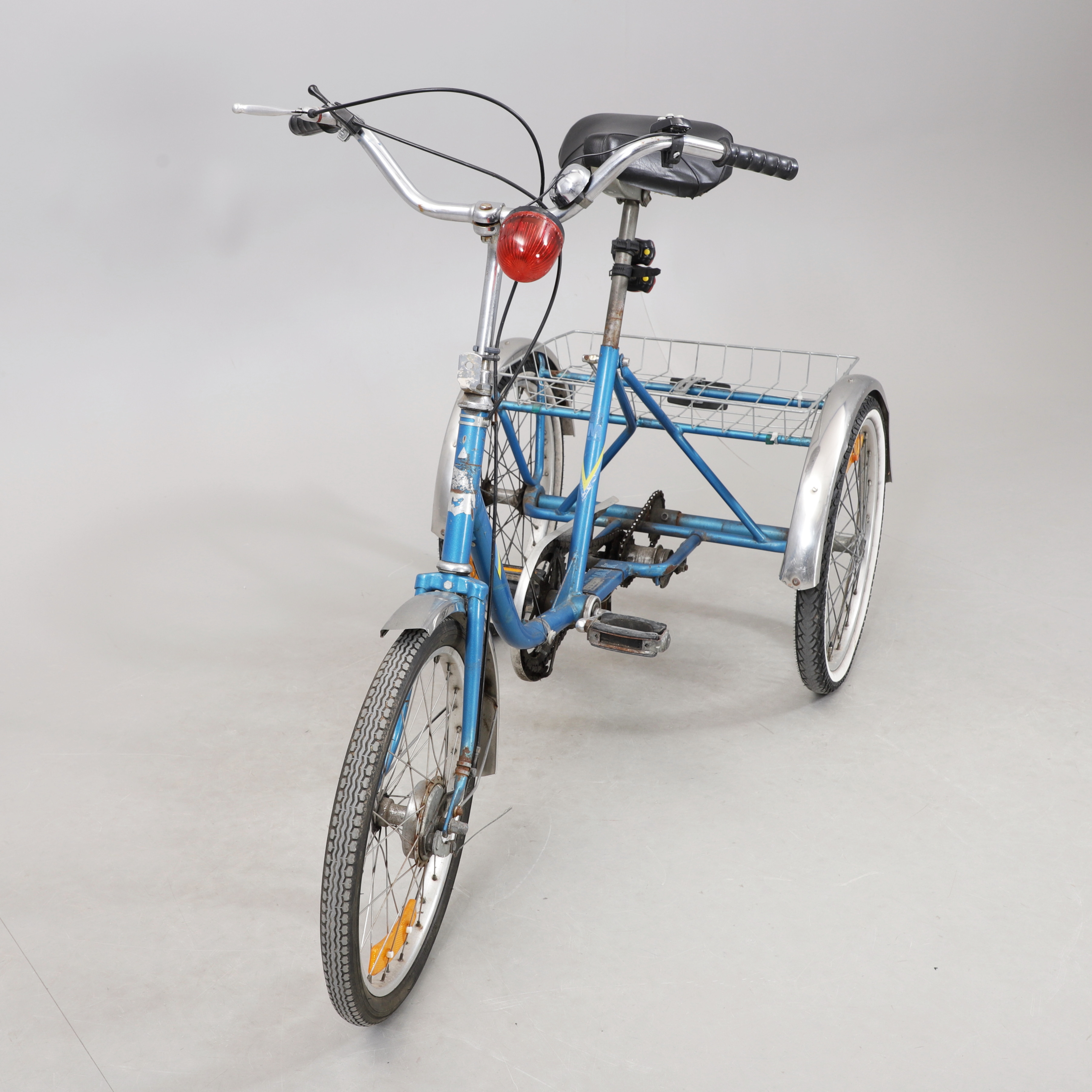 Images for 2713586. BICYCLE, tricycle, "Monark", 3 gears. - Auctionet