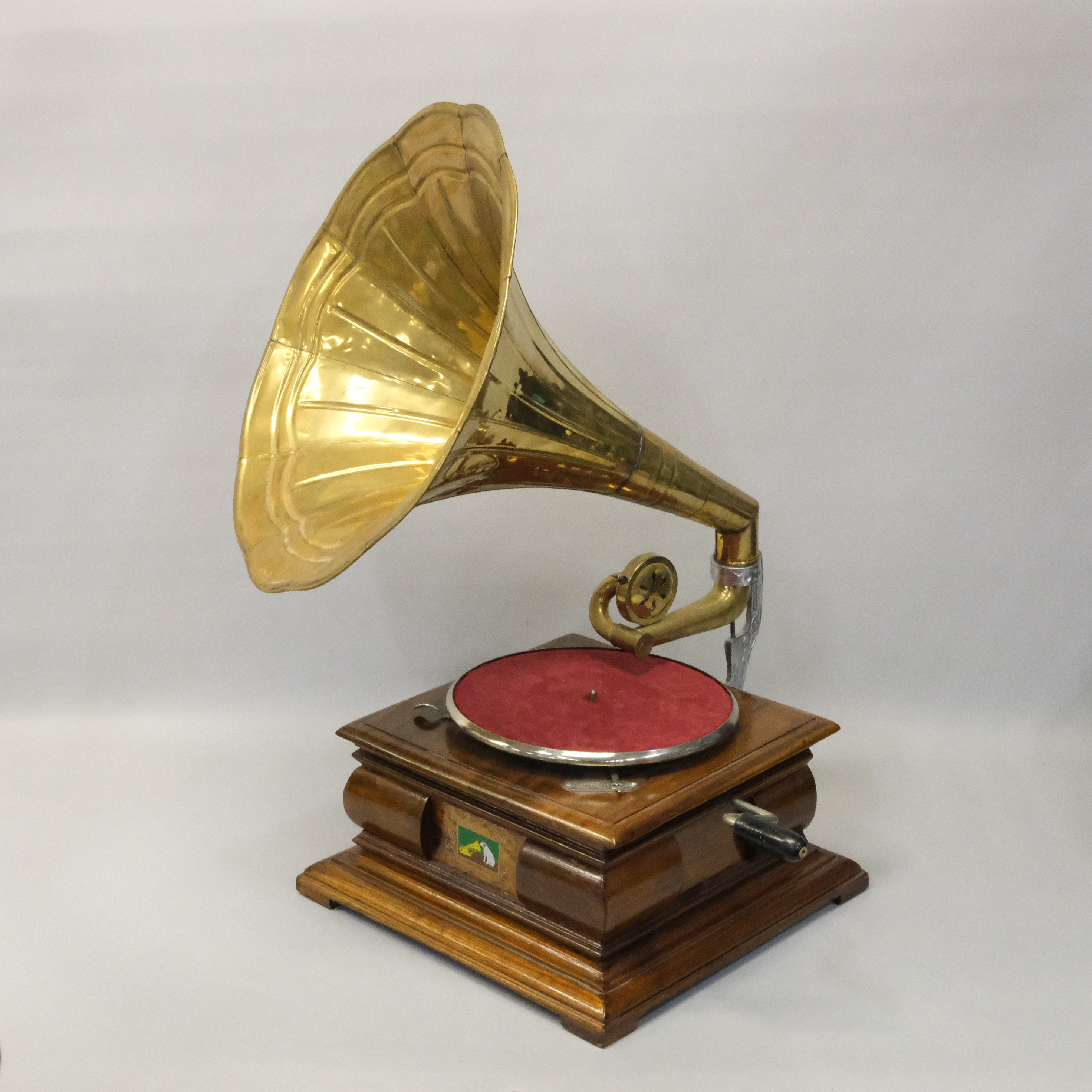 Images for 2723449. FUNNEL GRAMOPHONE, REPLICA. - Auctionet