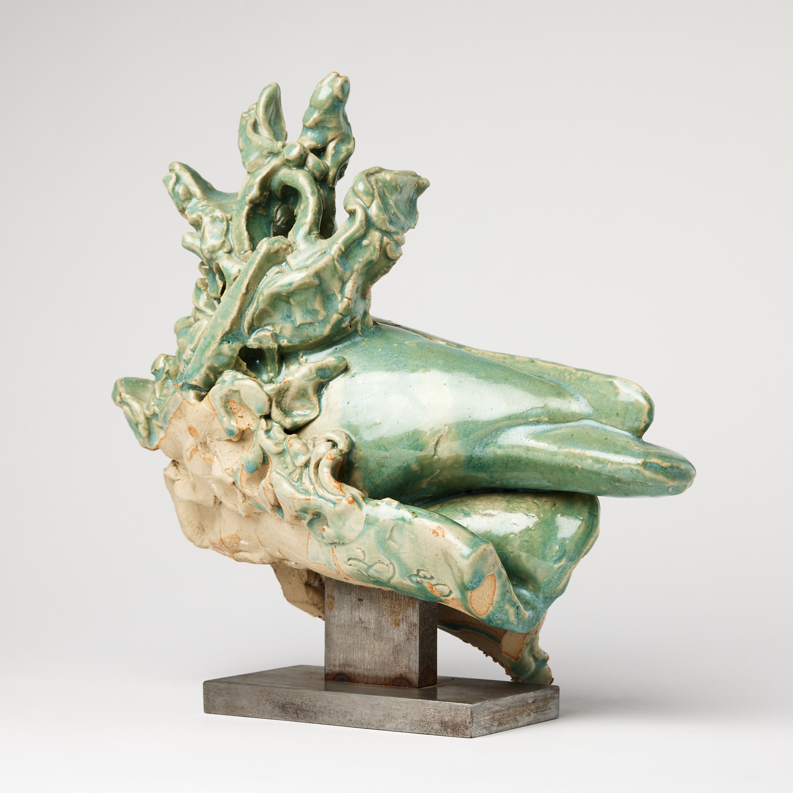 Bilder för 2759636. HERTHA HILLFON. "Duva i sitt rede", skulptur, egen ...