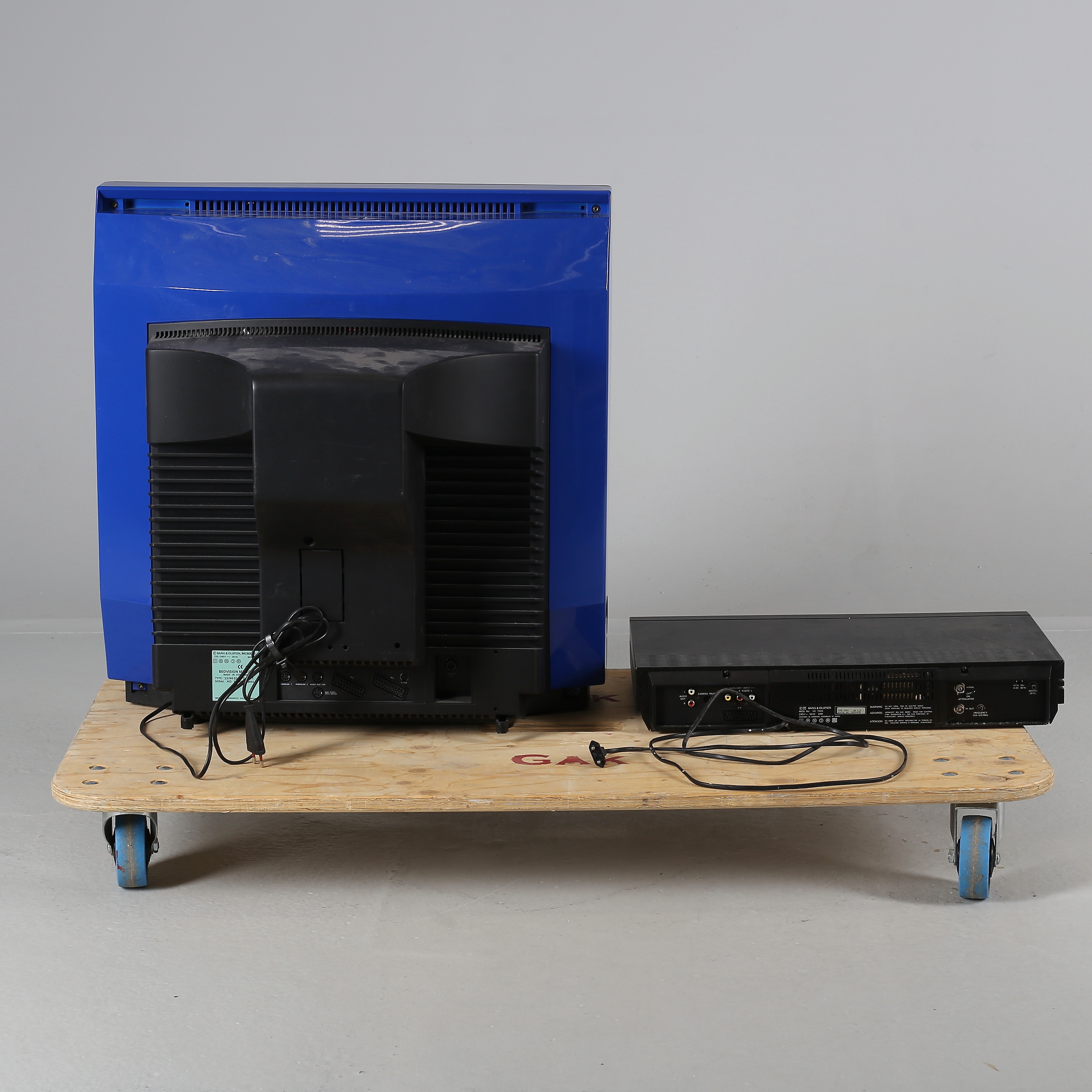 Bilder zu 2766667. Fernseher, Bang & Olufsen, Beovision MX 7000 und VHS ...