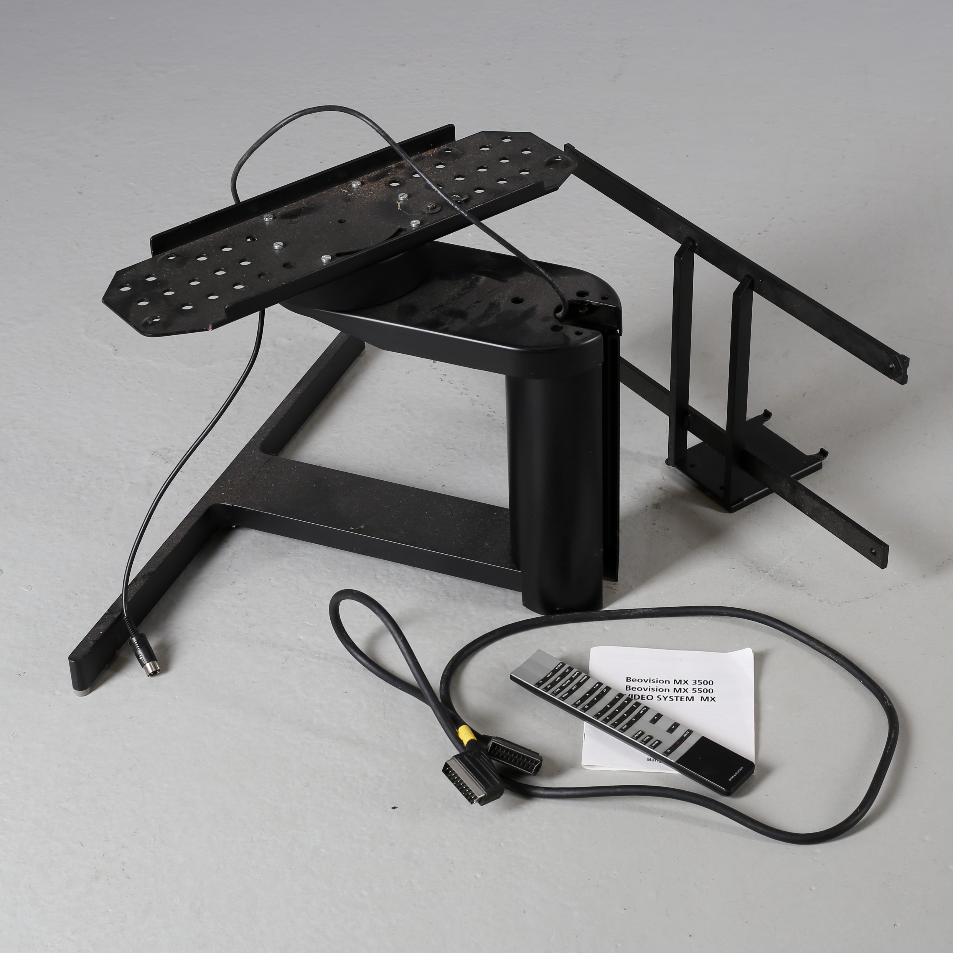 Bilder zu 2766667. Fernseher, Bang & Olufsen, Beovision MX 7000 und VHS ...