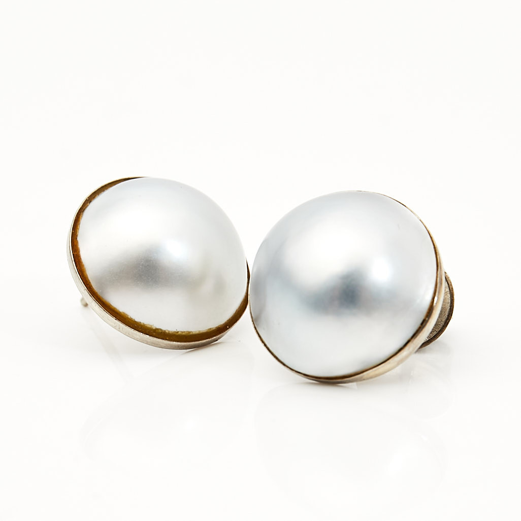 Images for 2768525. EARRINGS, 1 pair, 18k white gold and Mabe pearl ...