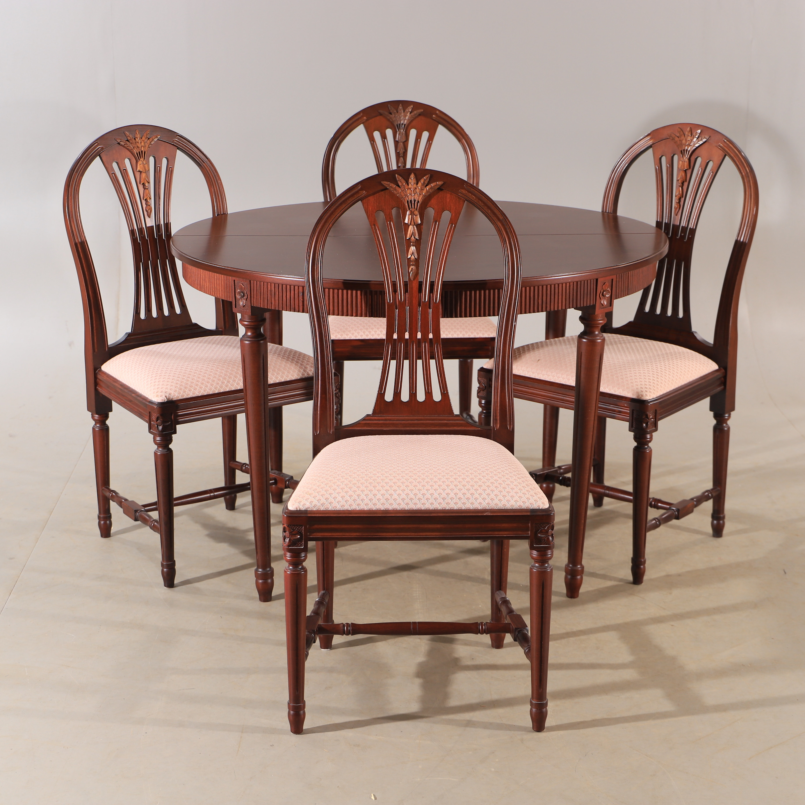 Bilder för 2772493. MATSALSGRUPP, 5 delar, "Axet", mahogny, gustaviansk ...