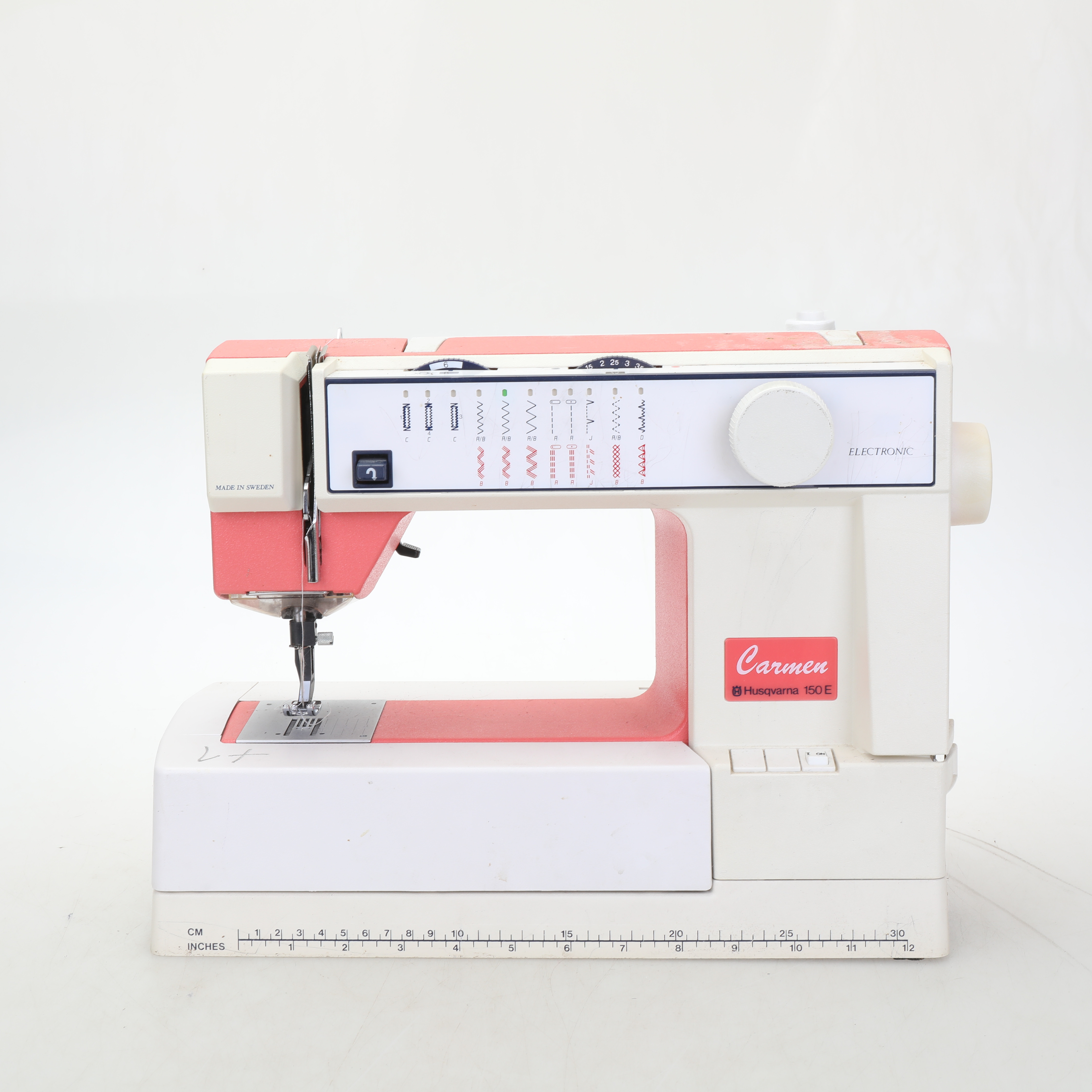 Images for 2772766. SEWING MACHINE, Husqvarna 150 E Carmen. - Auctionet