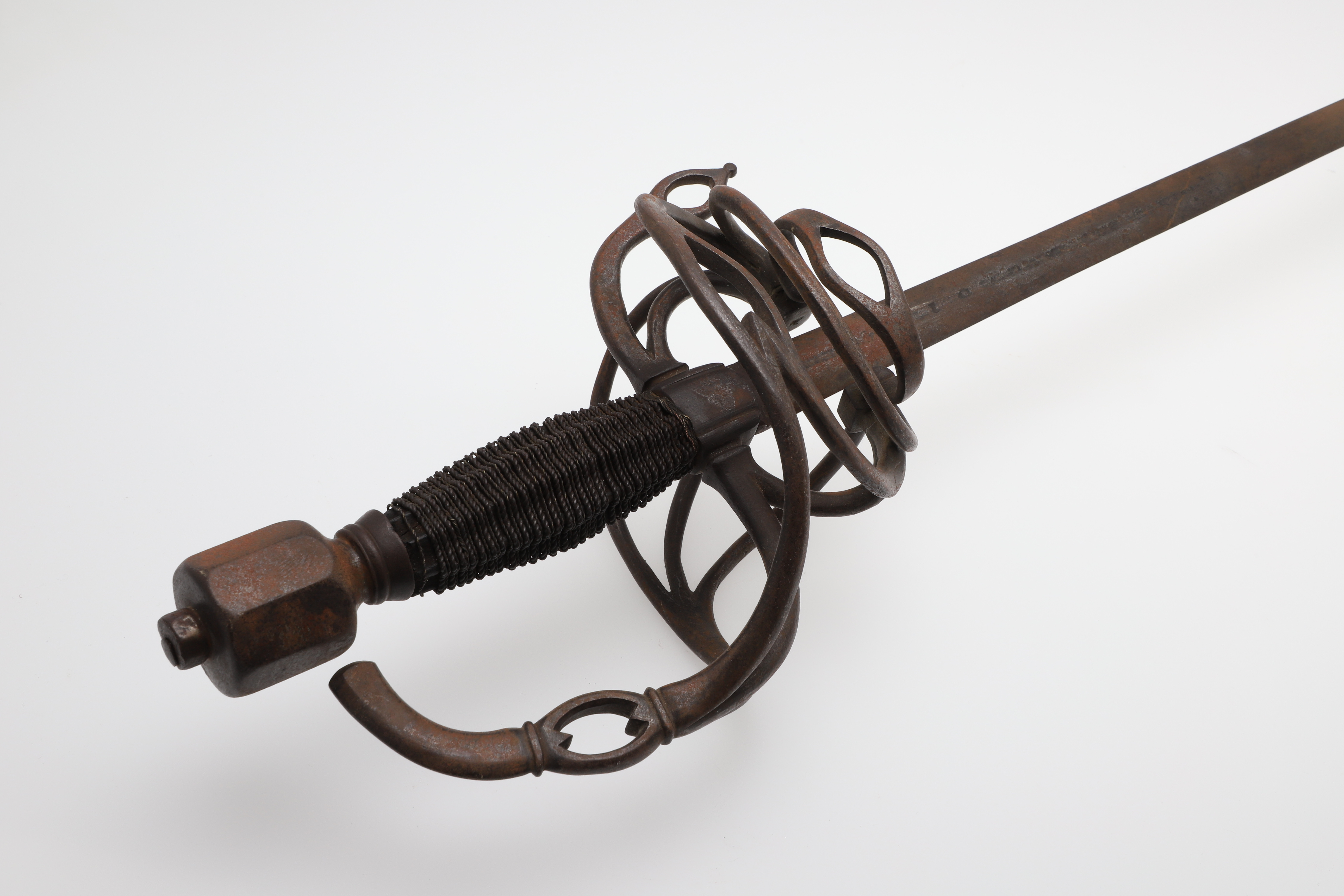 Images for 2773447. A COPY OF A 17TH CENTURY GERMAN RAPIER. PROBABLY 19TH CNETURY. - Auctionet