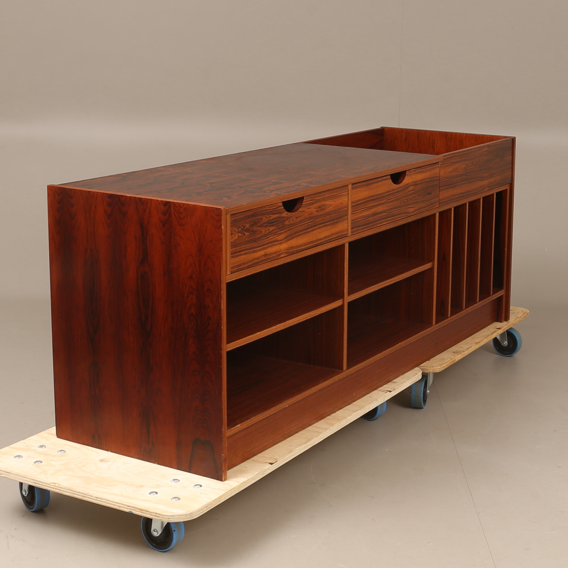 Images for 2781411. STEREO BENCH/SIDEBOARD in jacaranda veneer, 1970s ...