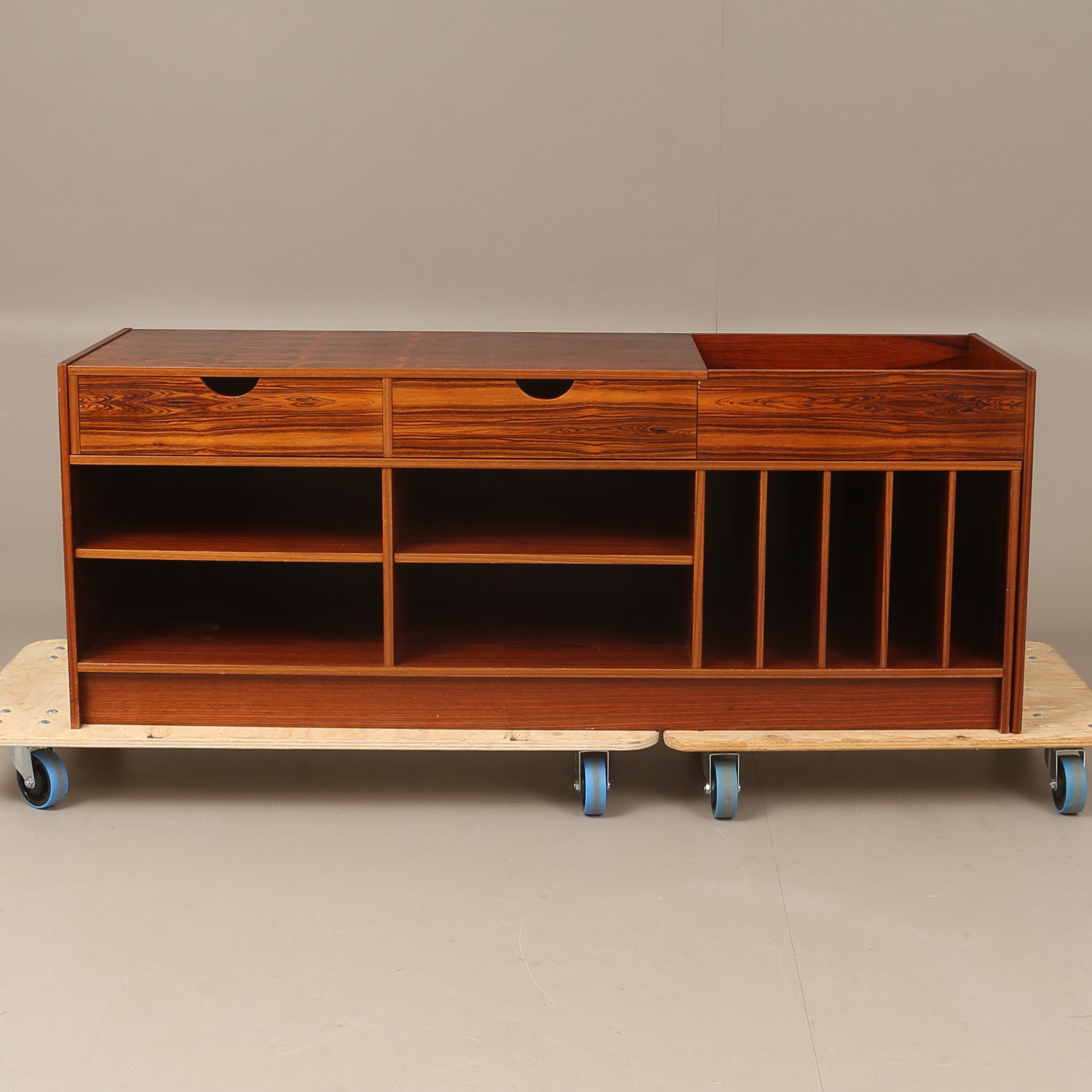 Images for 2781411. STEREO BENCH/SIDEBOARD in jacaranda veneer, 1970s ...