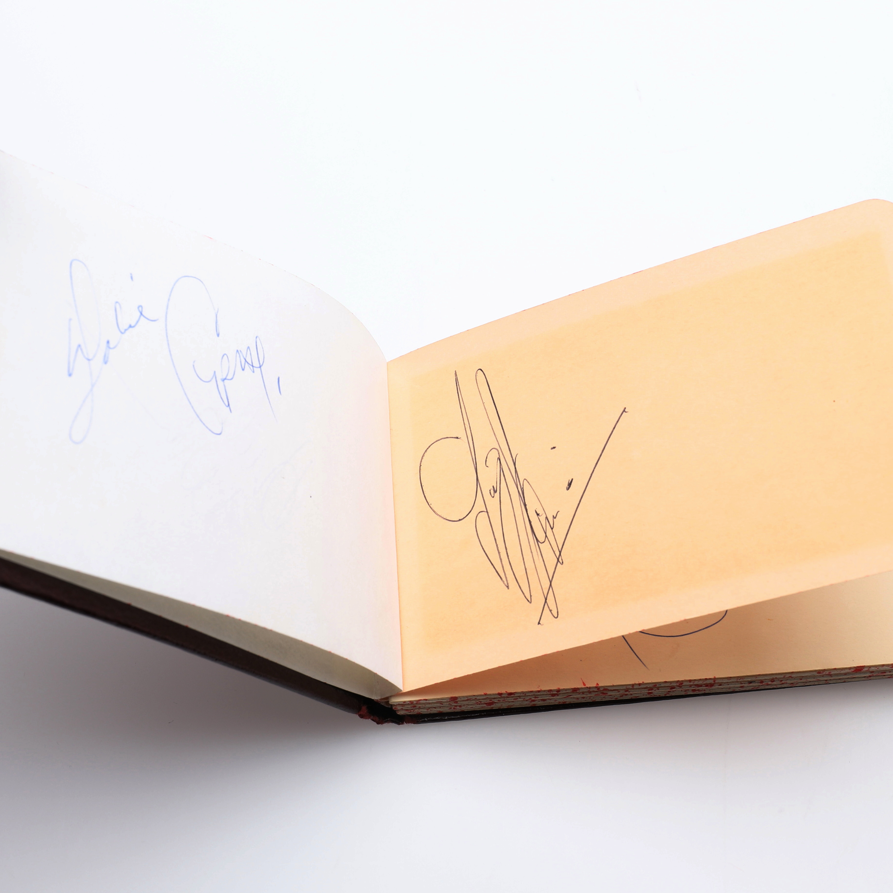 Bilder för 2785401. AUTOGRAF. AUTOGRAFBLOCK MED 75-80 AUTOGRAFER BLAND ...