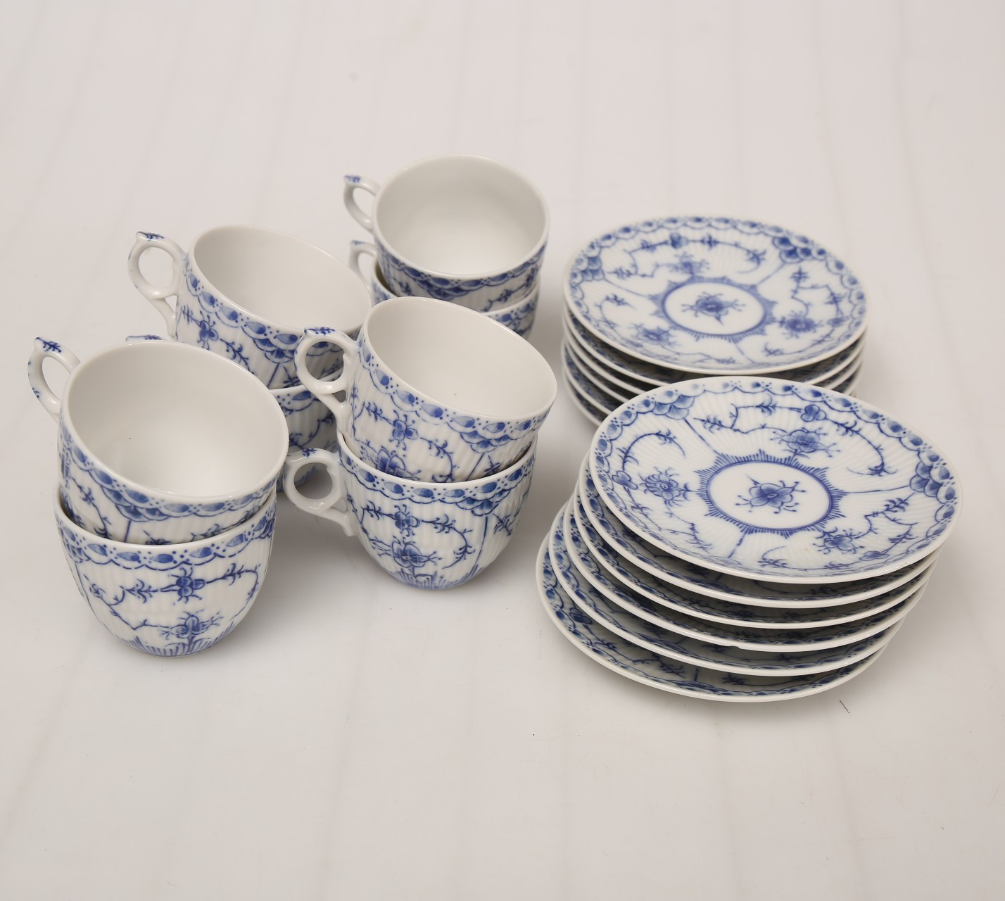 Images for 2805841. MOCCA CUPS WITH DISHES, porcelain, Mussel ground ...