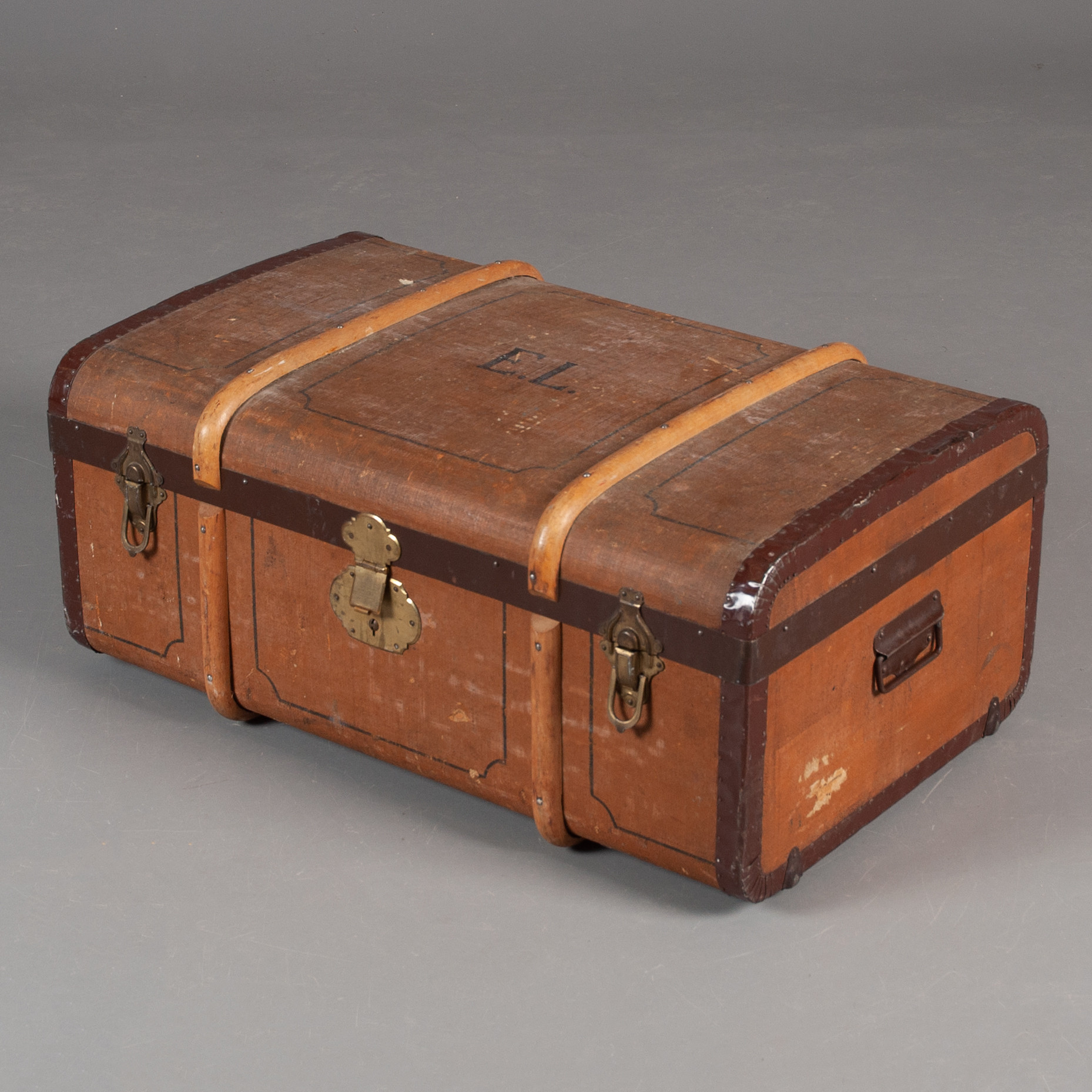 Images for 2839419. AMERICAN SUITCASE. The first part of the 20th ...