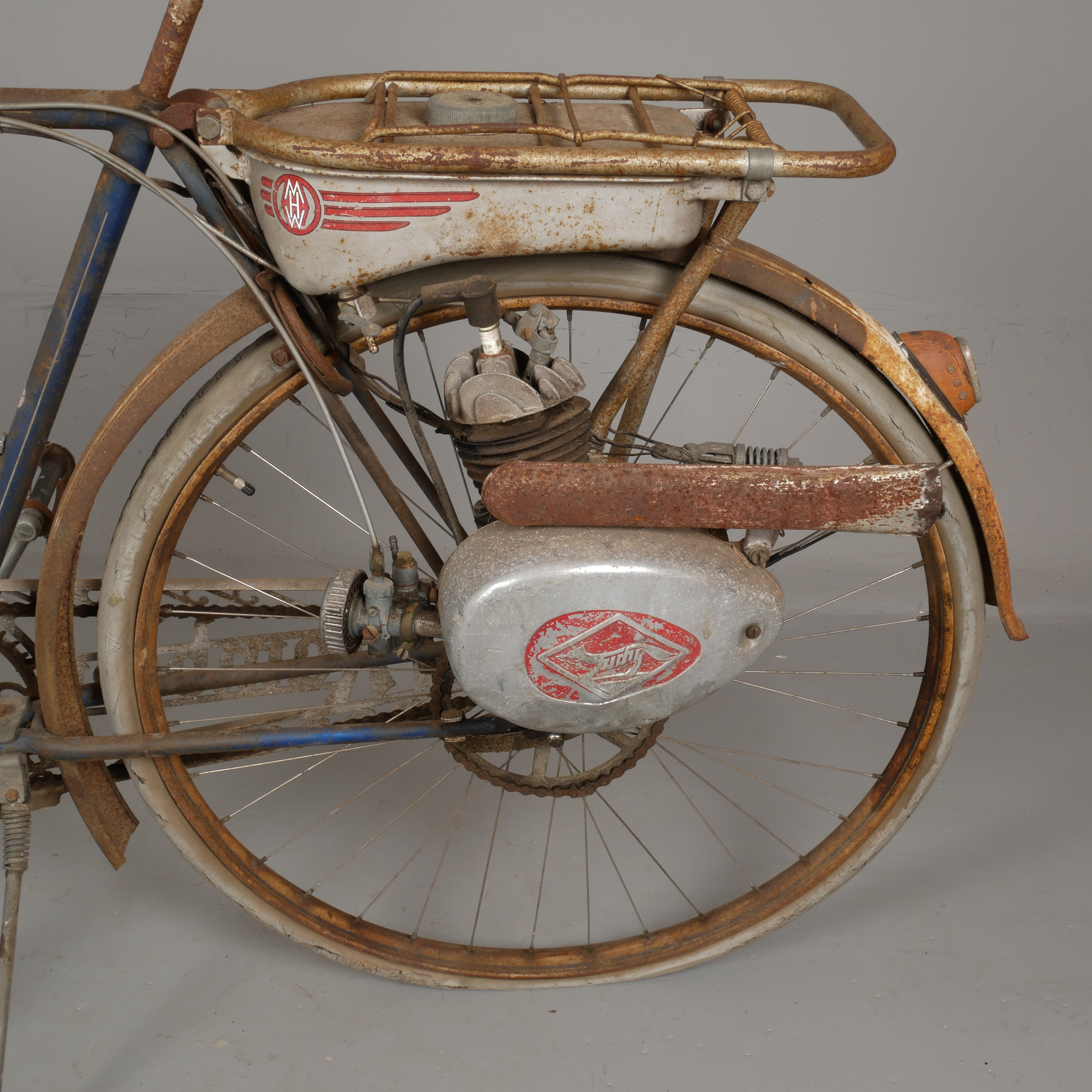 Bilder för 2856507. CYKEL med PÅHÄNGSMOTOR, Rambler, 1900-talets mitt ...