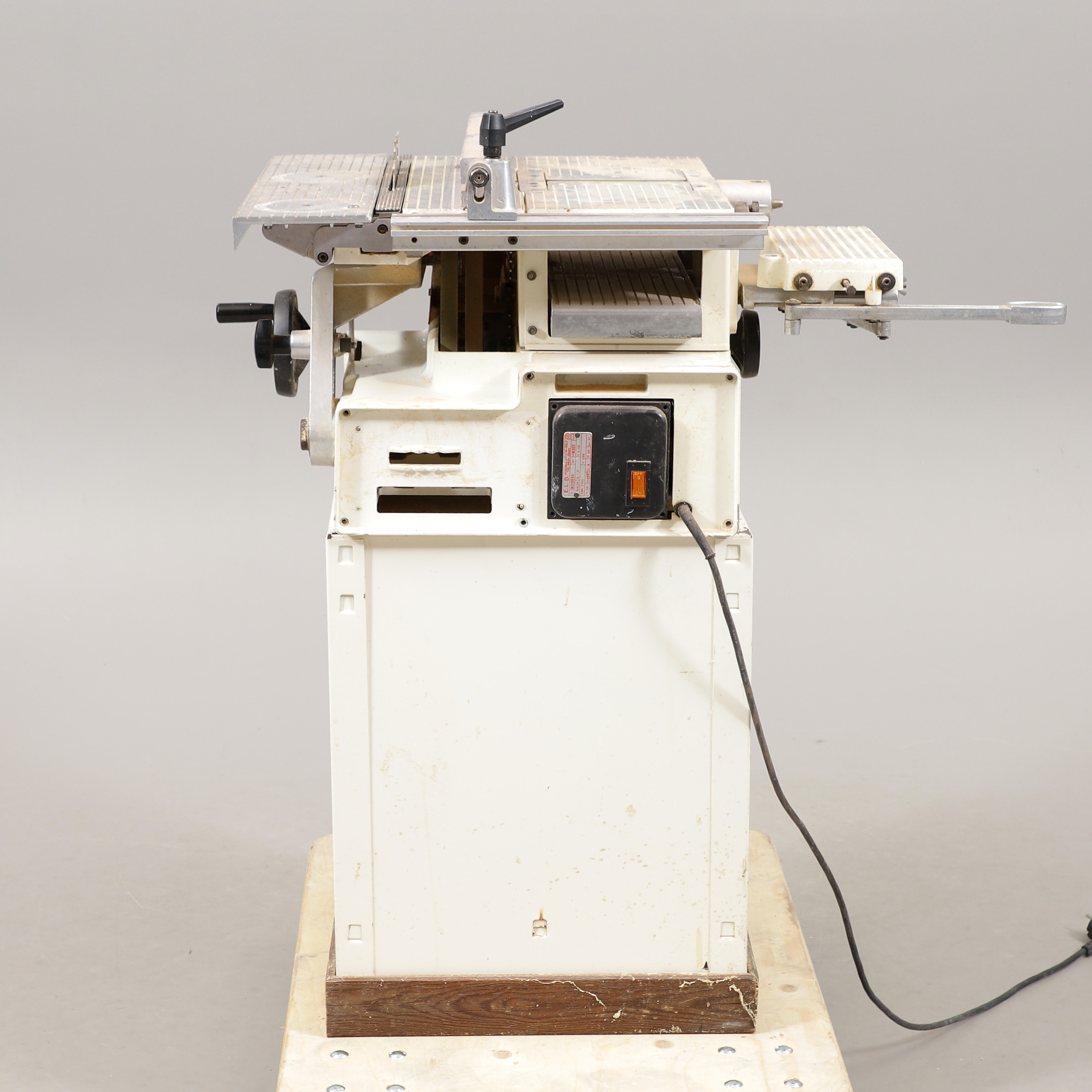 KOMBIMASKIN, LUNA Z40. Övrigt - Moderna Verktyg - Auctionet