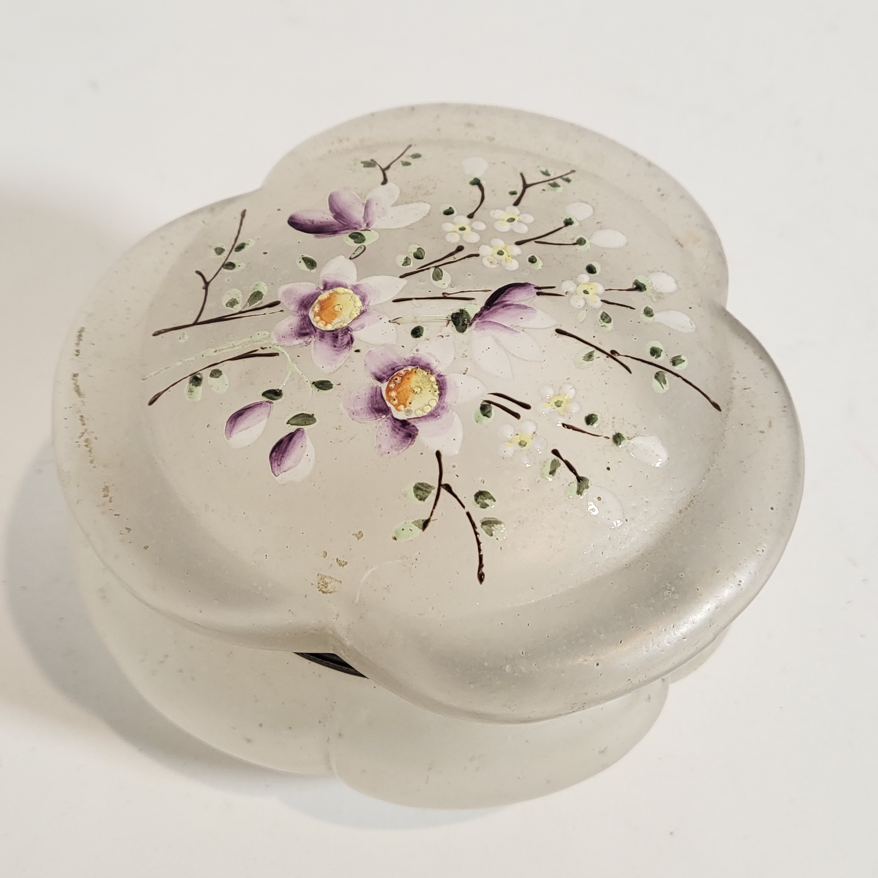 Images for 2868100. CANDY BOX IN BLOWN GLASS WITH ENAMEL. CIRCA 1900 ...