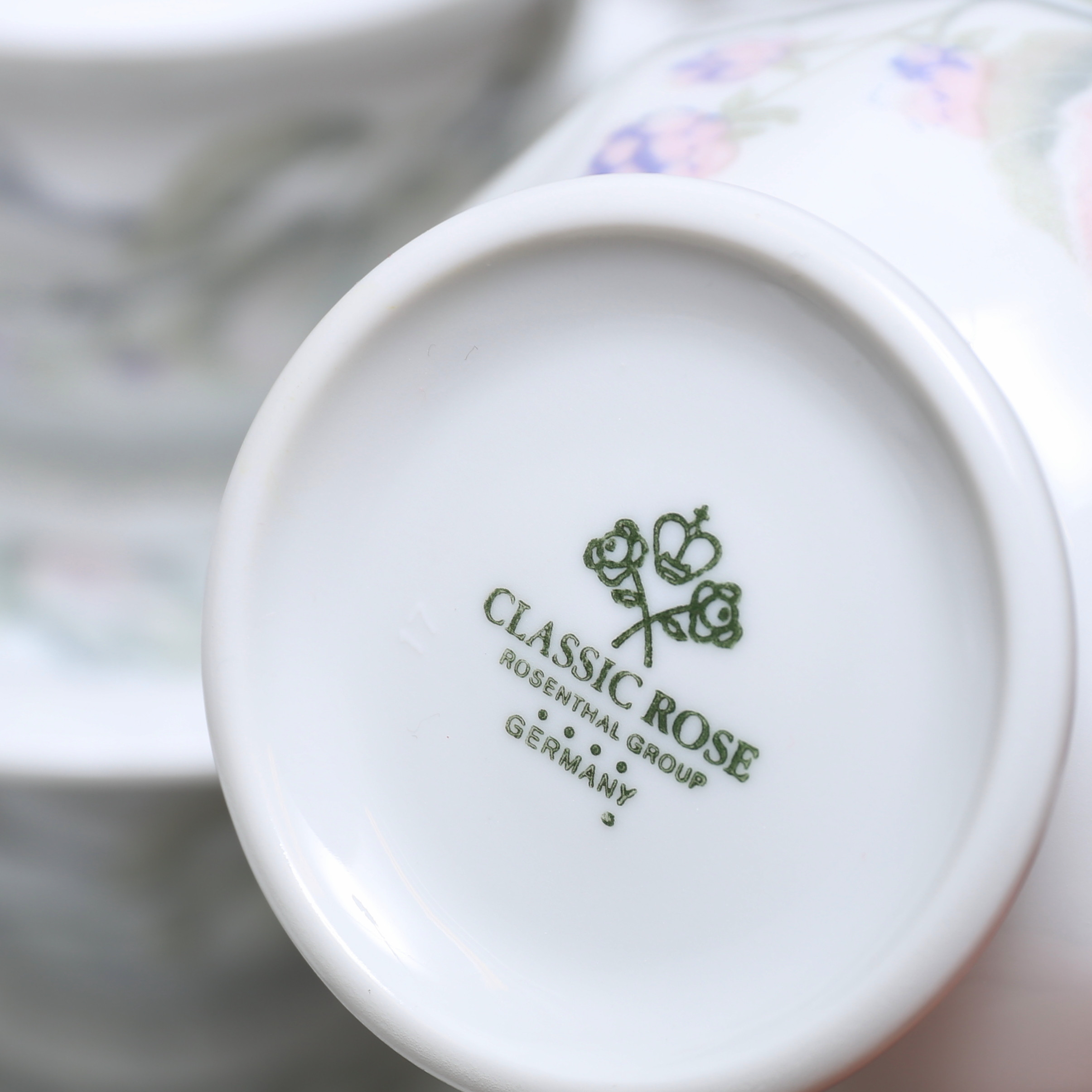 Images for 2876793. COFFEE CUPS WITH PLATES, 14 pieces, Blackberry ...