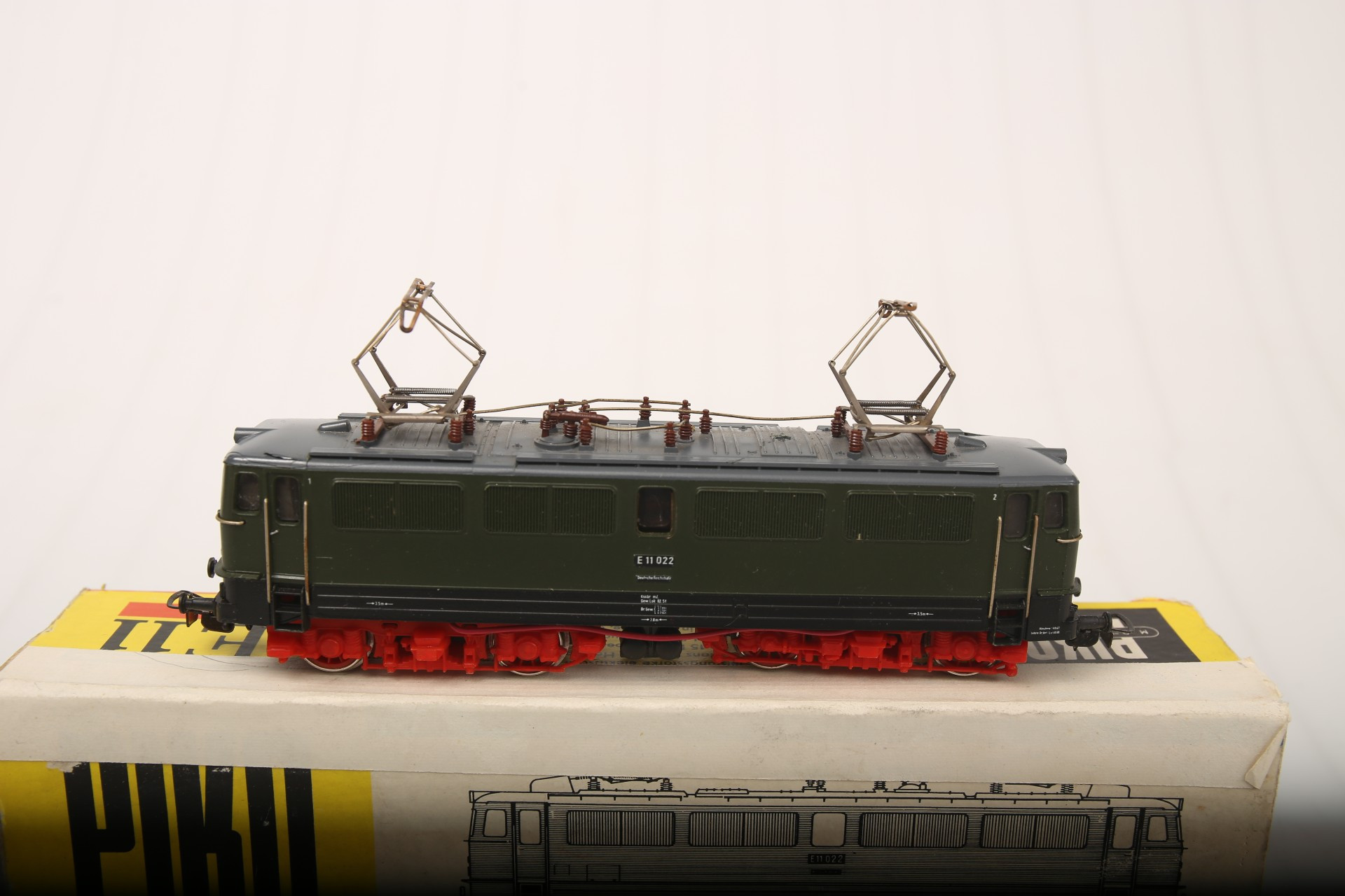 Images for 2887707. LOK, metal, East Germany, Piko, model E11. - Auctionet