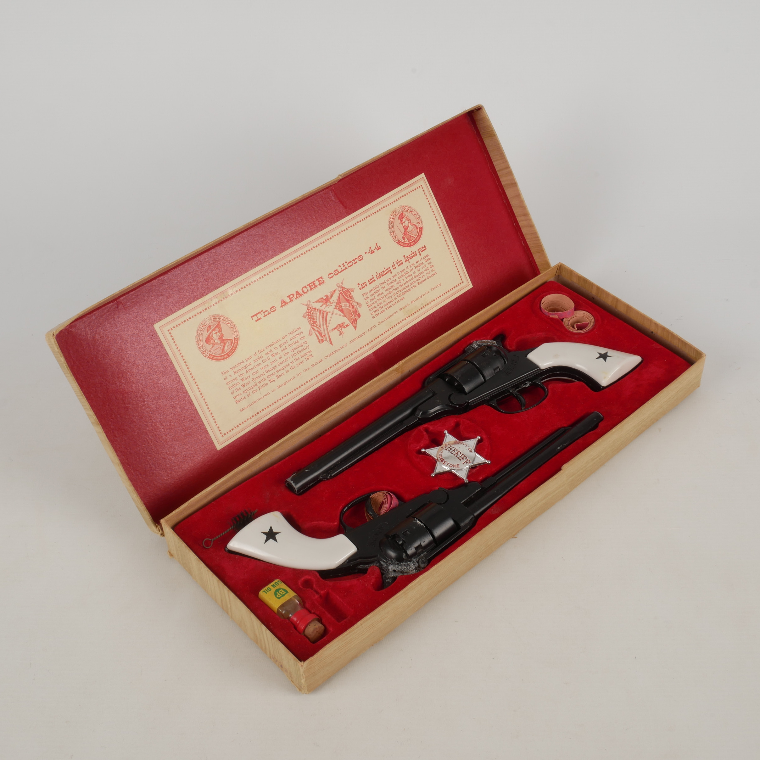 Images for 2888065. GUNS, replica, "The Apache Caliber 44, Outlaw Guns ...