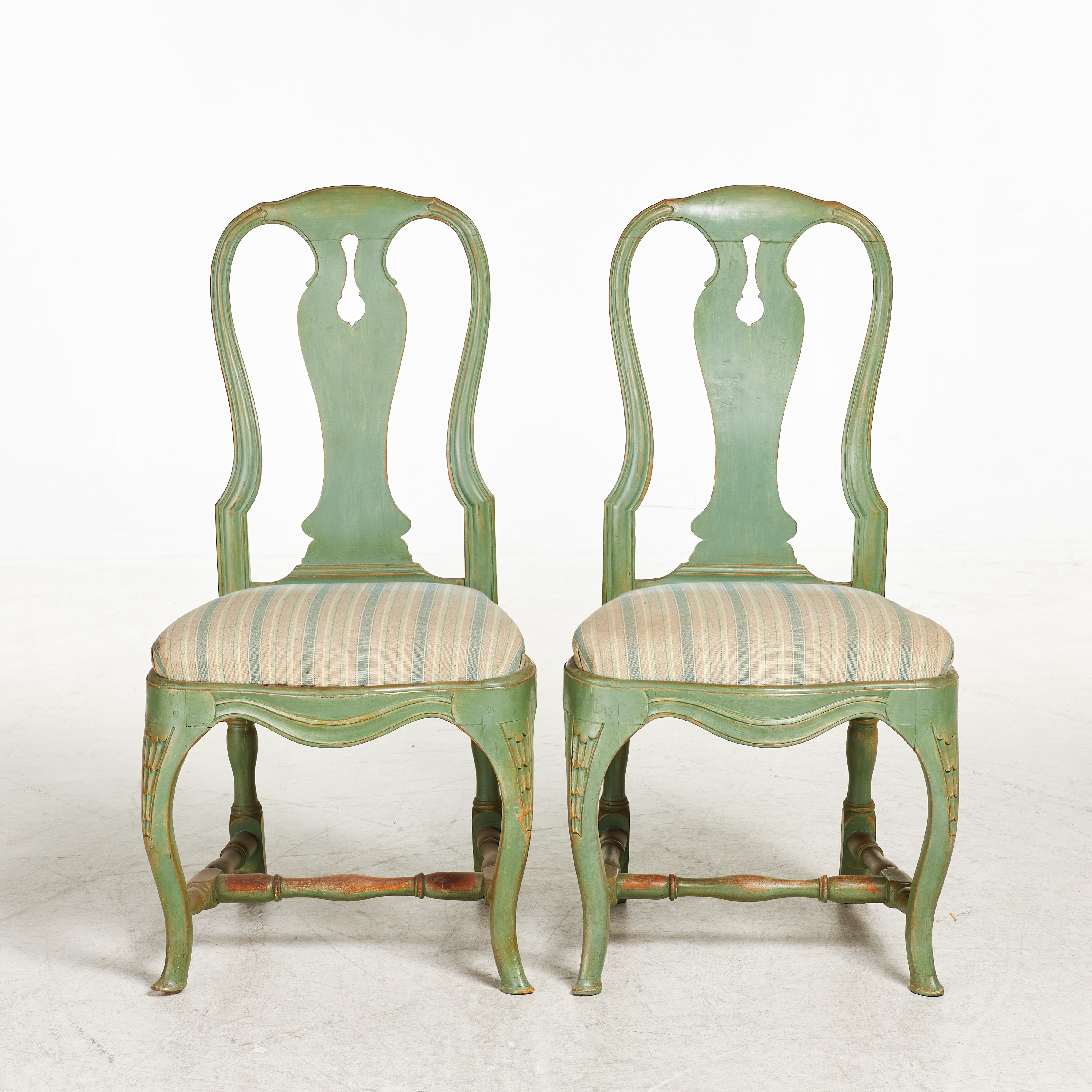 Bilder för 2891159. STOLAR. 4 st, 1700-tal, provinsarbete, rokoko ...