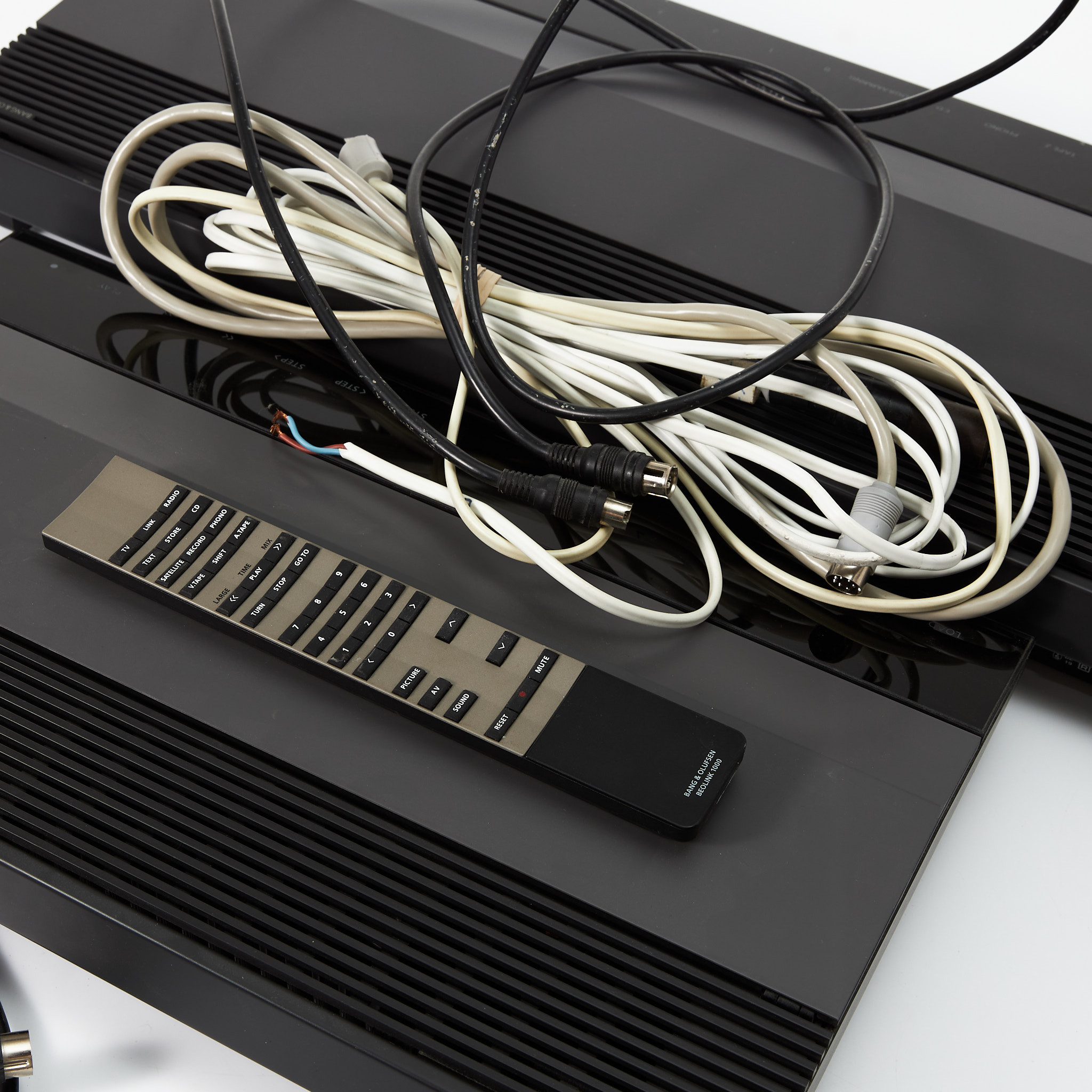 Images for 2895183. BANG & OLUFSEN, 2 dlr, Beomaster 3500 and BeoGram ...