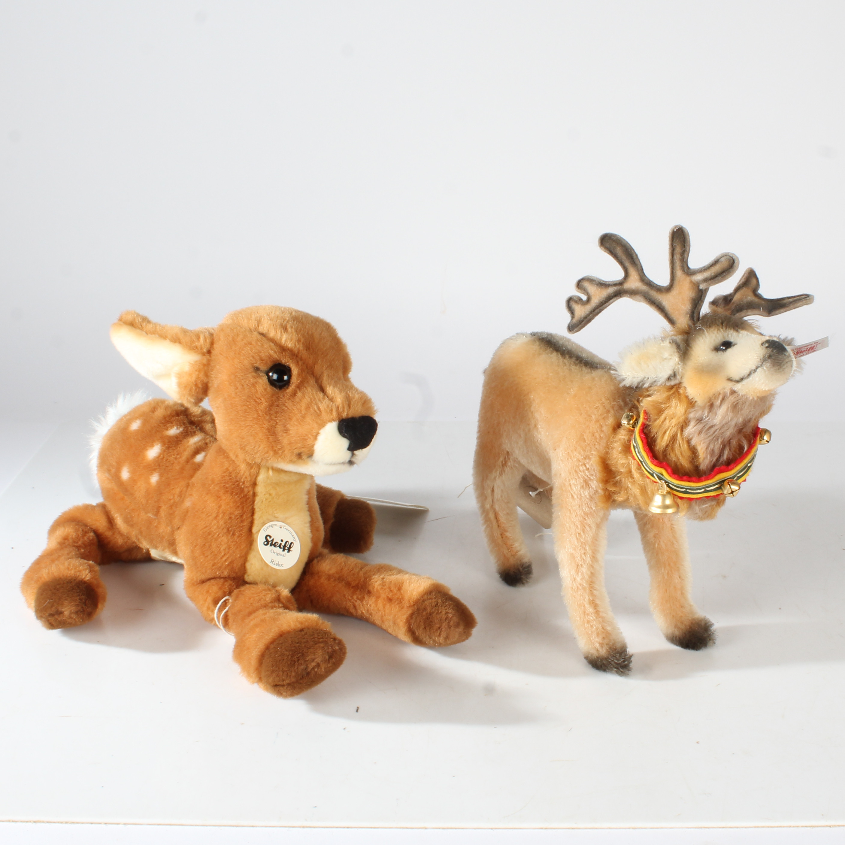 Images for 2919479. STEIFF REINDEER AND DEER, EACH WITH BUTTONS AND ...