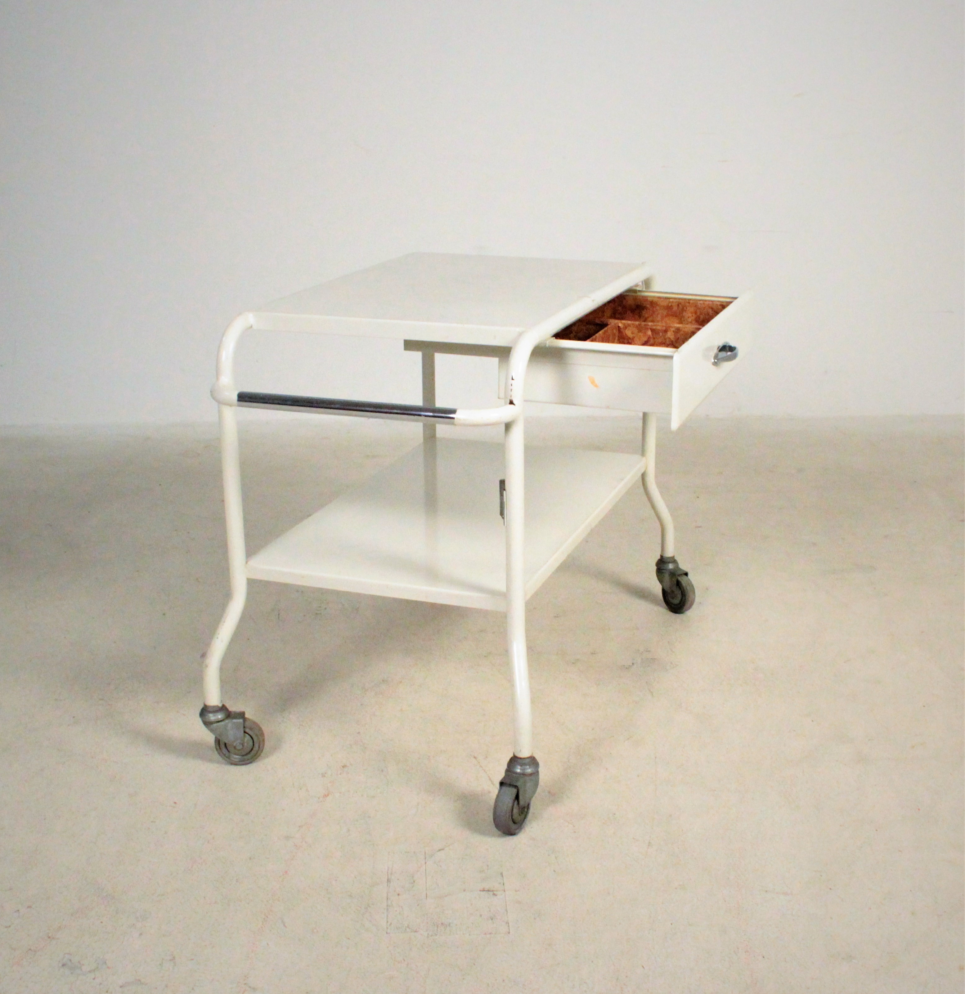 Images for 2924302. "Bauhaus" trolley, 1930s/40s. - Auctionet