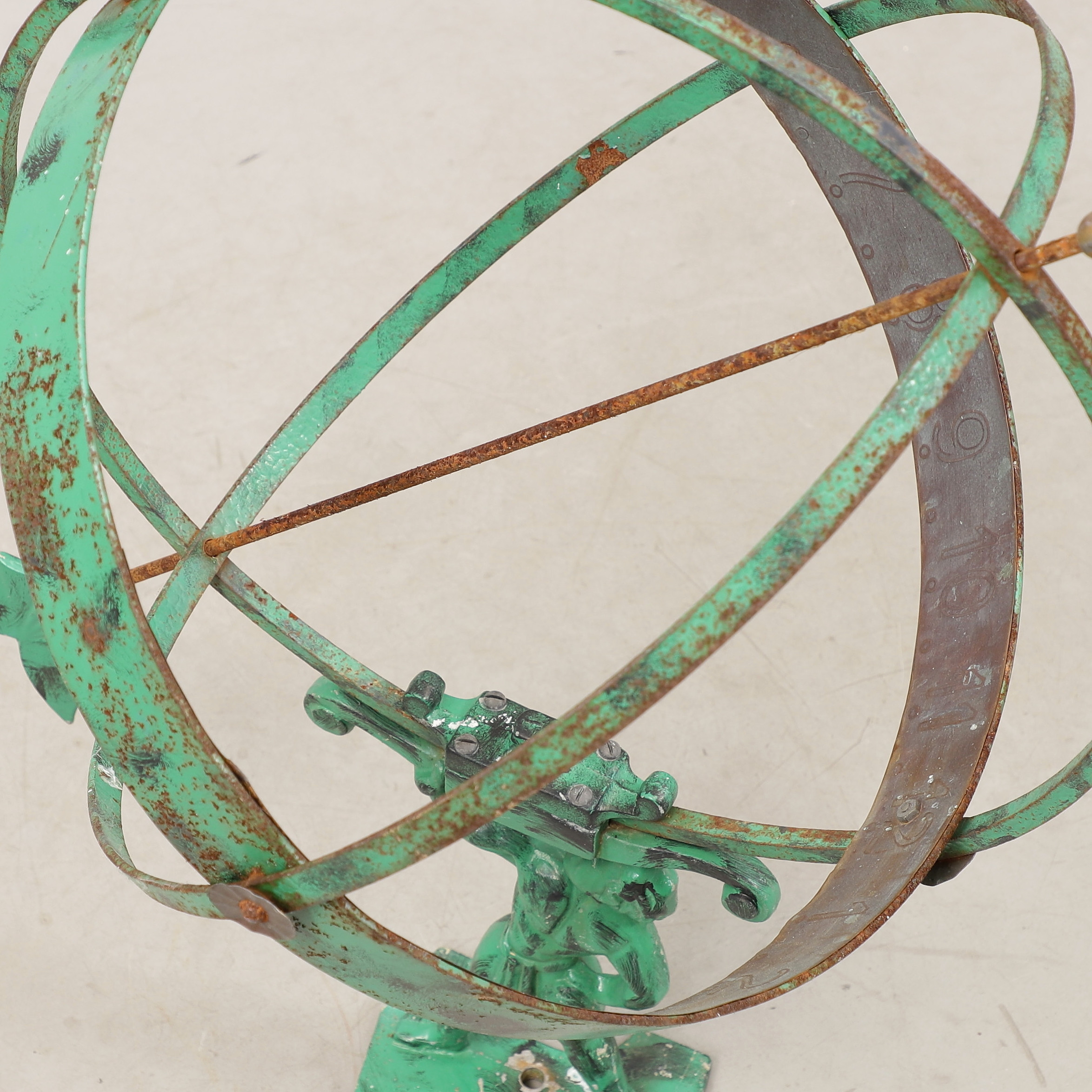 Images for 2940132. SUNDRY, metal, mid 20th century. - Auctionet