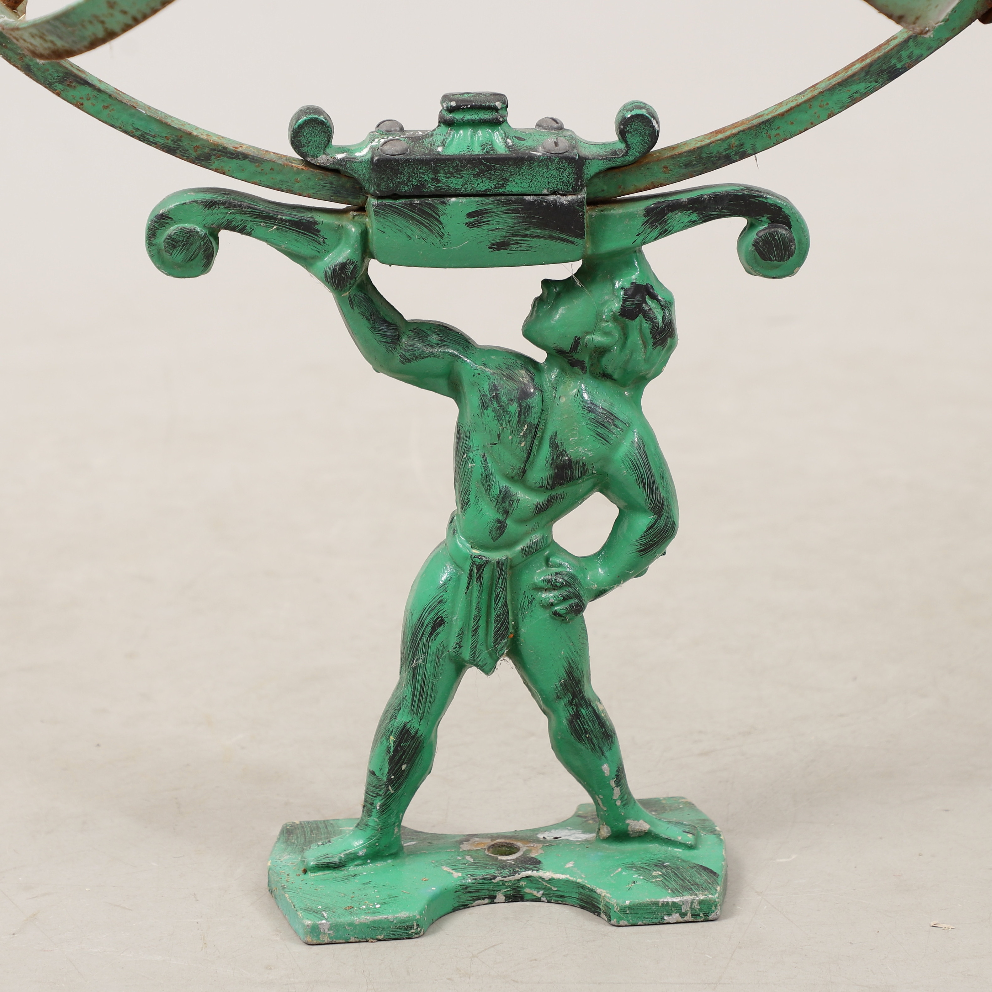 Images for 2940132. SUNDRY, metal, mid 20th century. - Auctionet