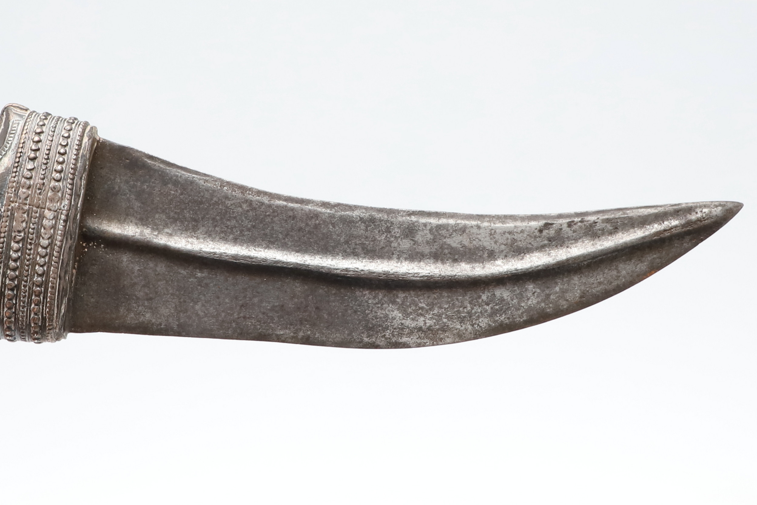 Images for 2992266. A SAUDI ARABIAN JAMBIYA/KHANJAR TYPE DAGGER AND ...