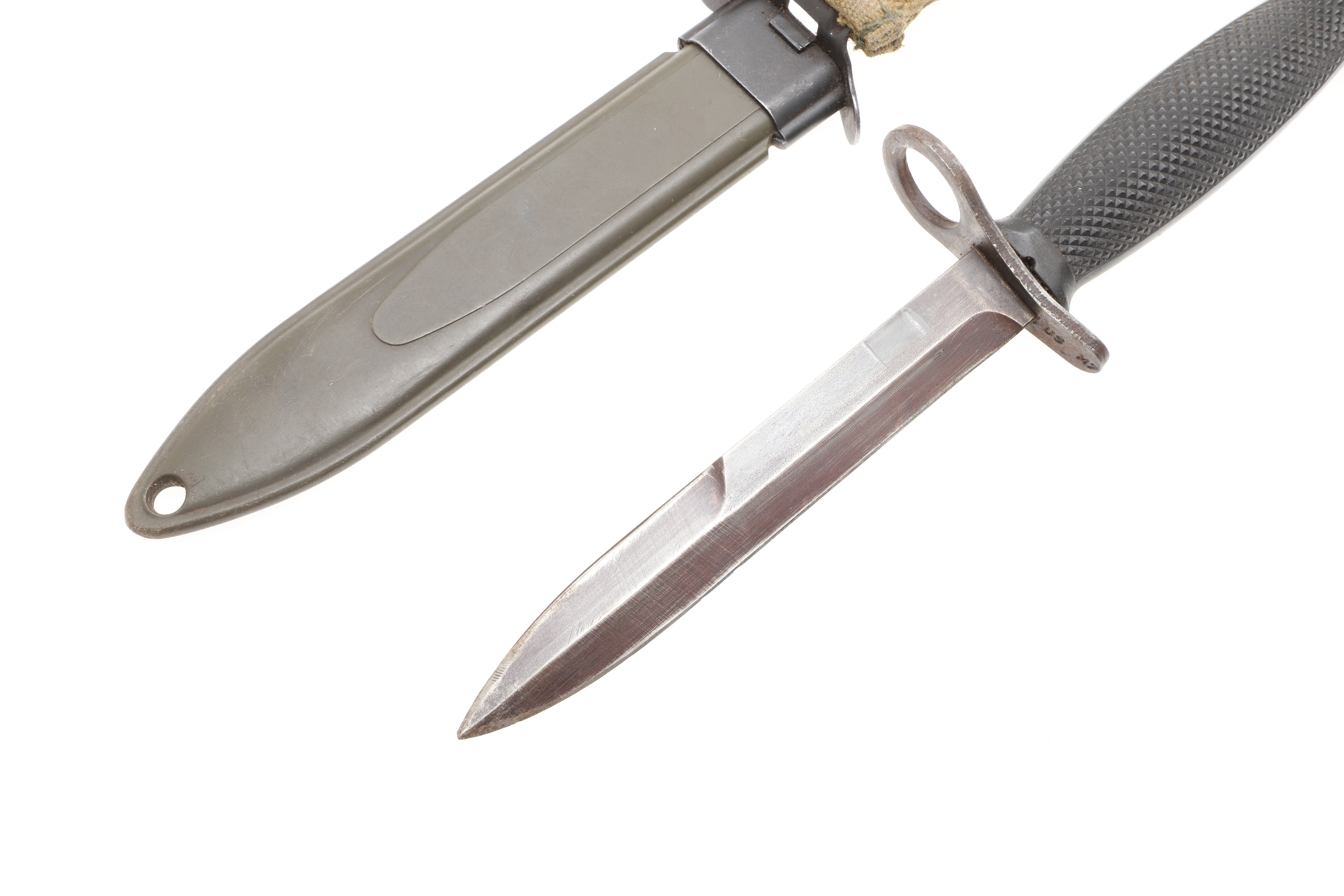 Images for 2999060. AN AMERICAN M8 BAYONET AND SCABBARD AND A SIMILAR ...