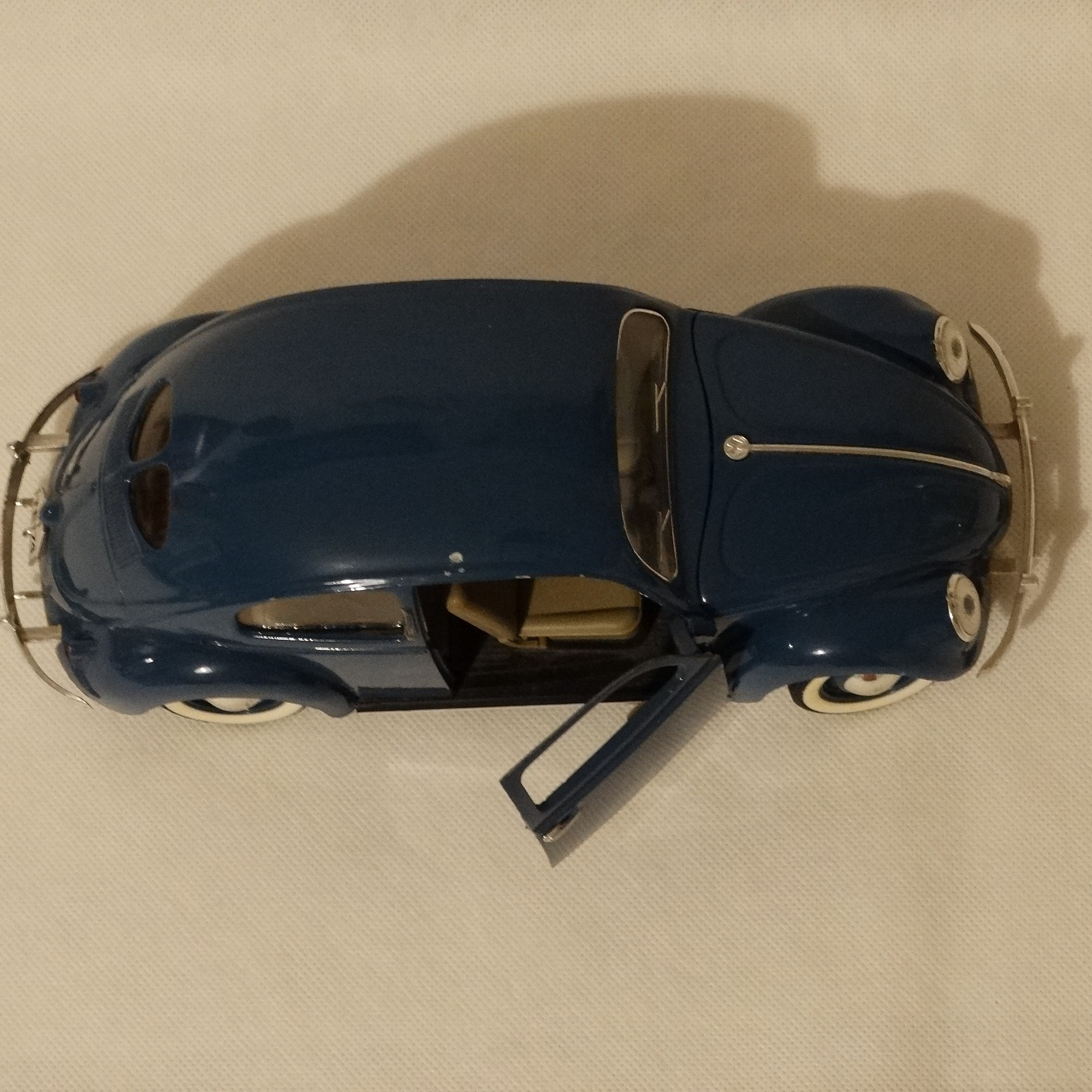 Bilder för 3003078. BILMODELL: COCCINELLE VW ECHELLE, blå. - Auctionet