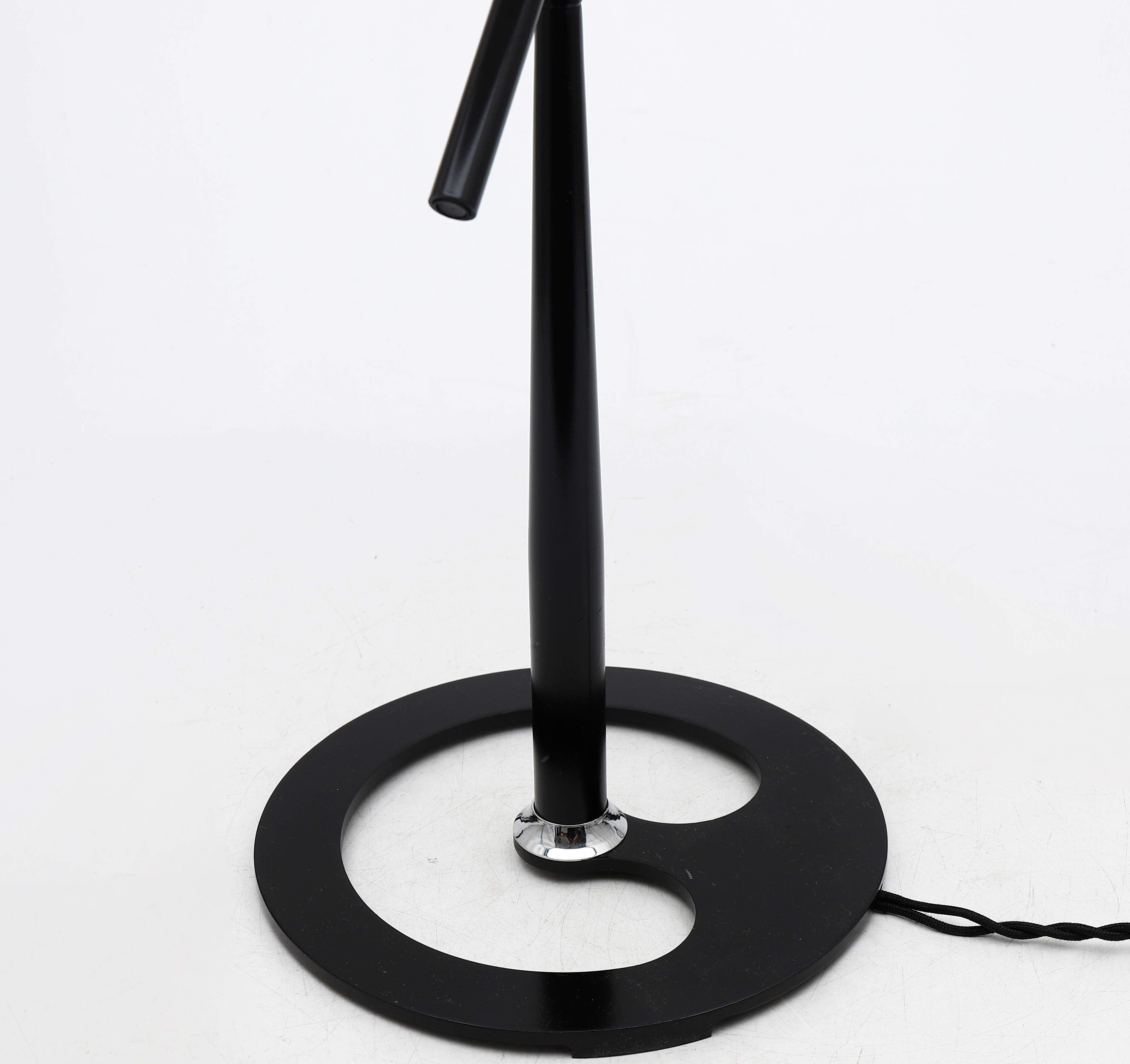 Images for 3014668. Probably Italian table lamp in lacquered iron, with ...