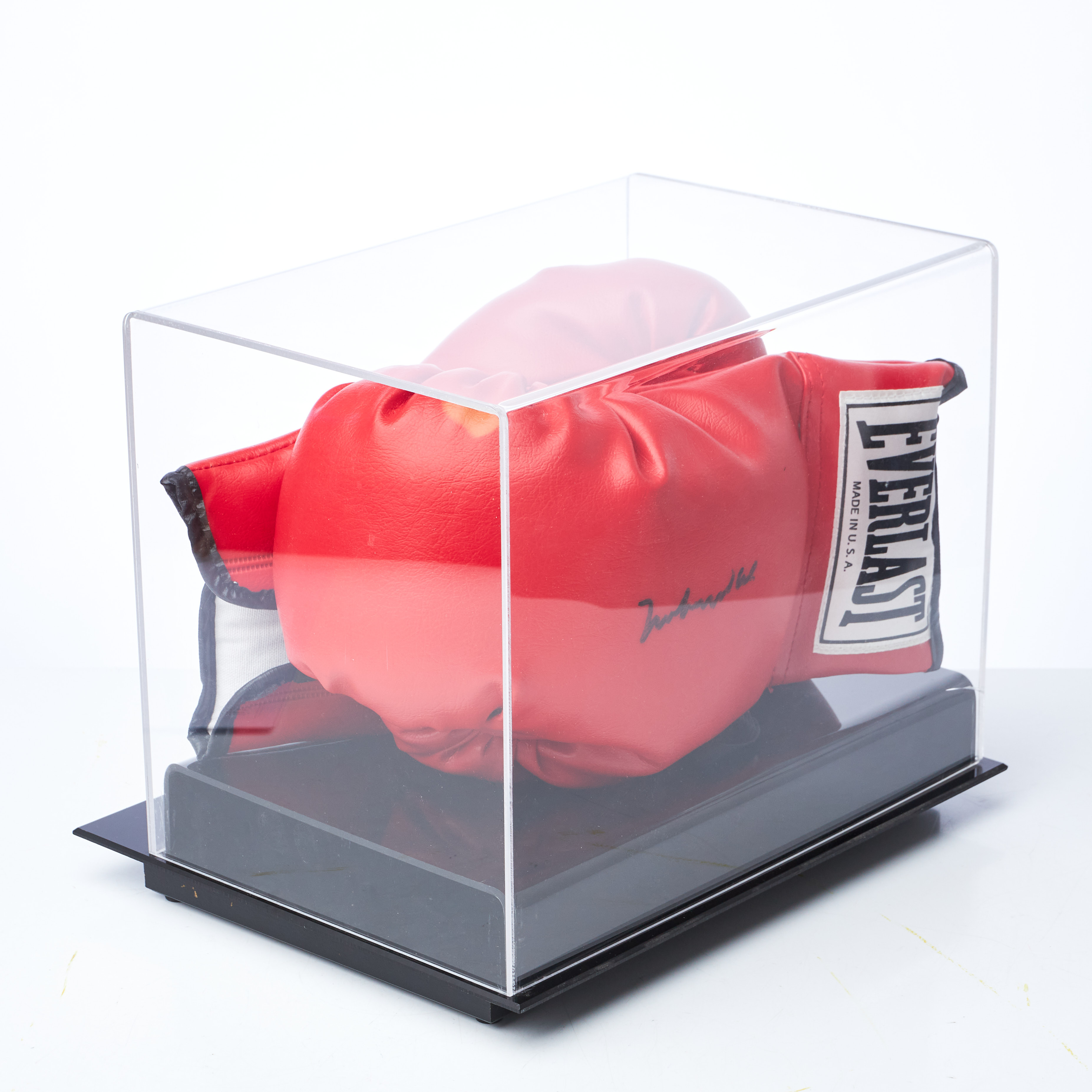 Bilder zu 3036067. BOXHANDSCHUHE. Autogramme Muhammad Ali, beide ...