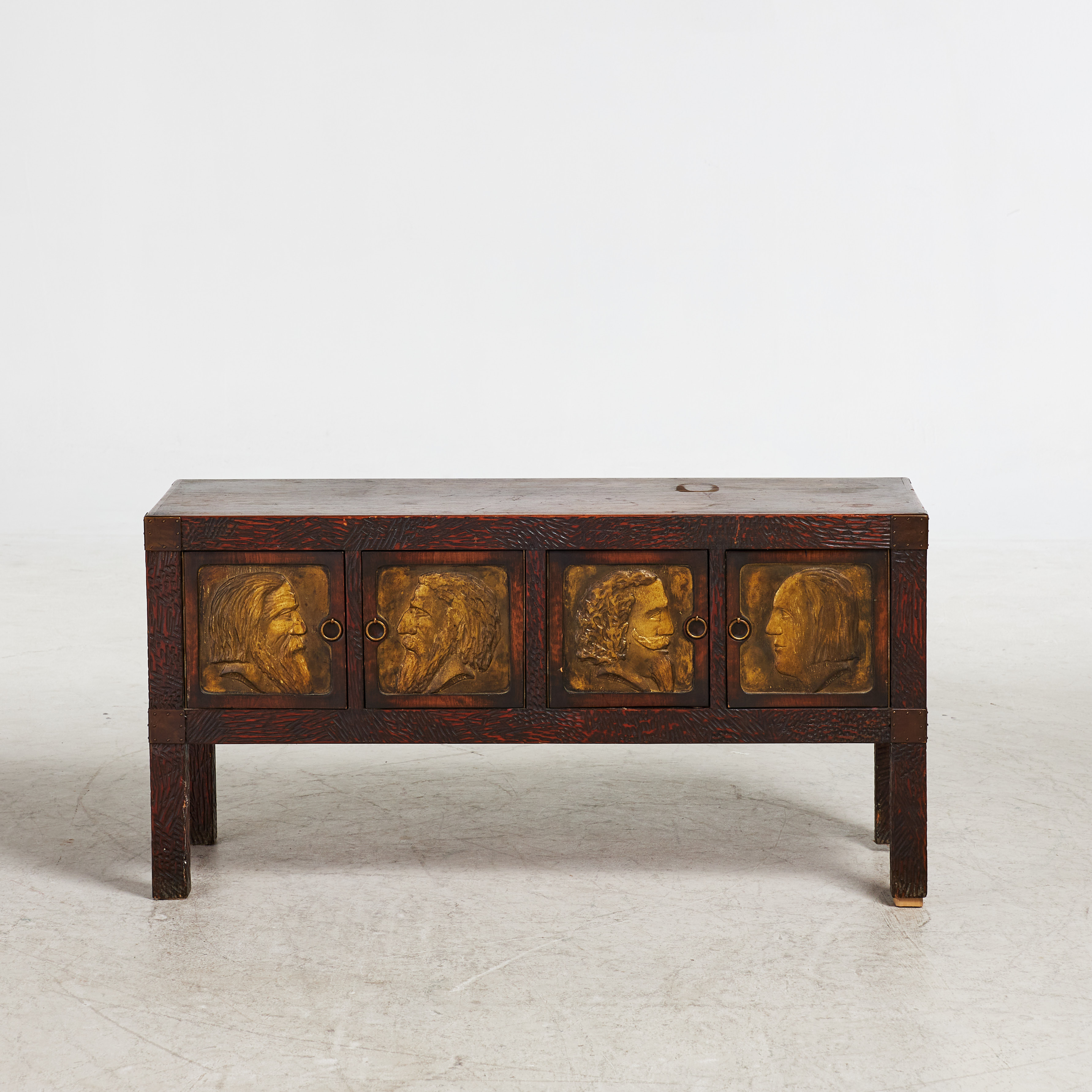Bilder för 3054102. TURE GOTTFRID FREJ. SIDEBOARD, låg modell, 1900 ...