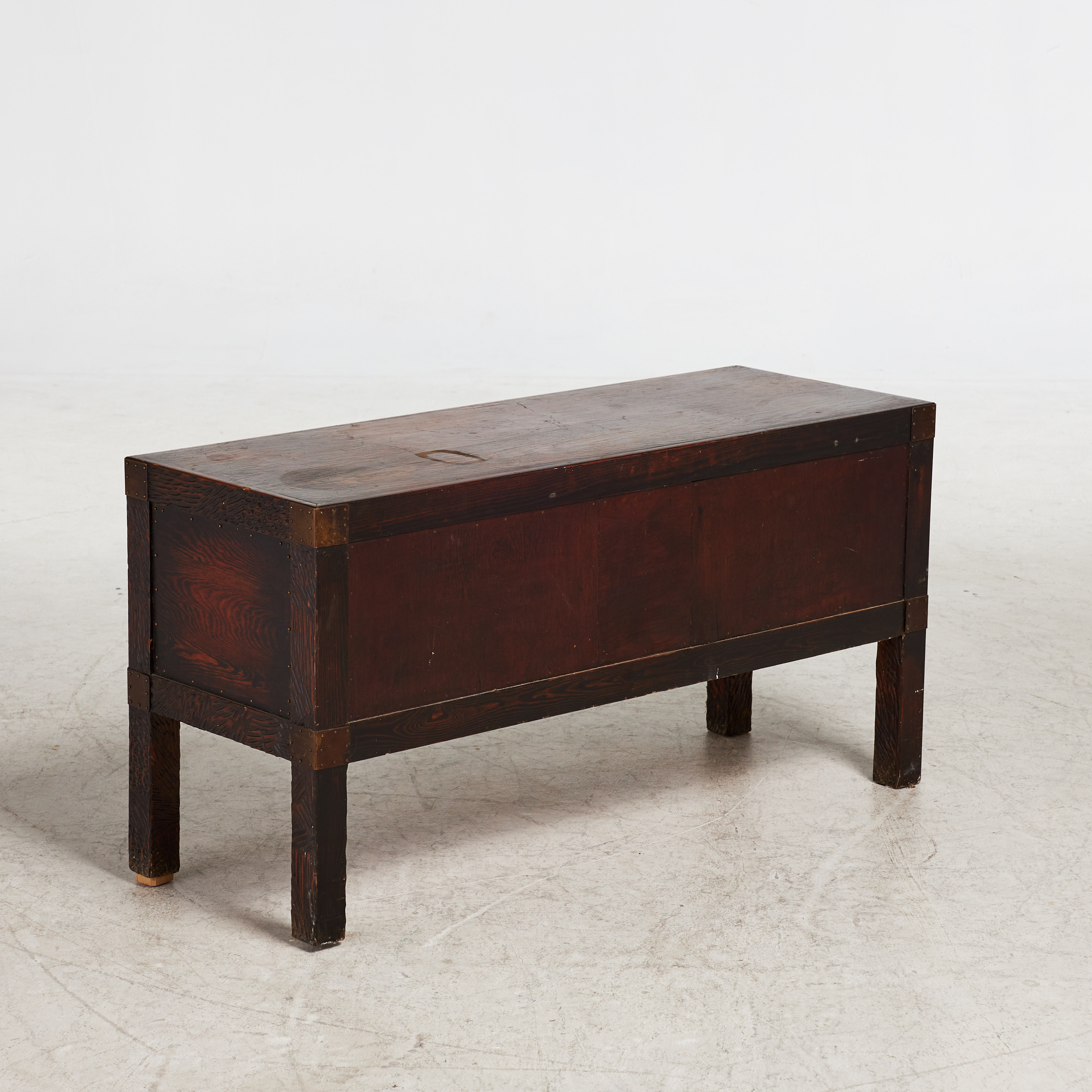 Bilder för 3054102. TURE GOTTFRID FREJ. SIDEBOARD, låg modell, 1900 ...