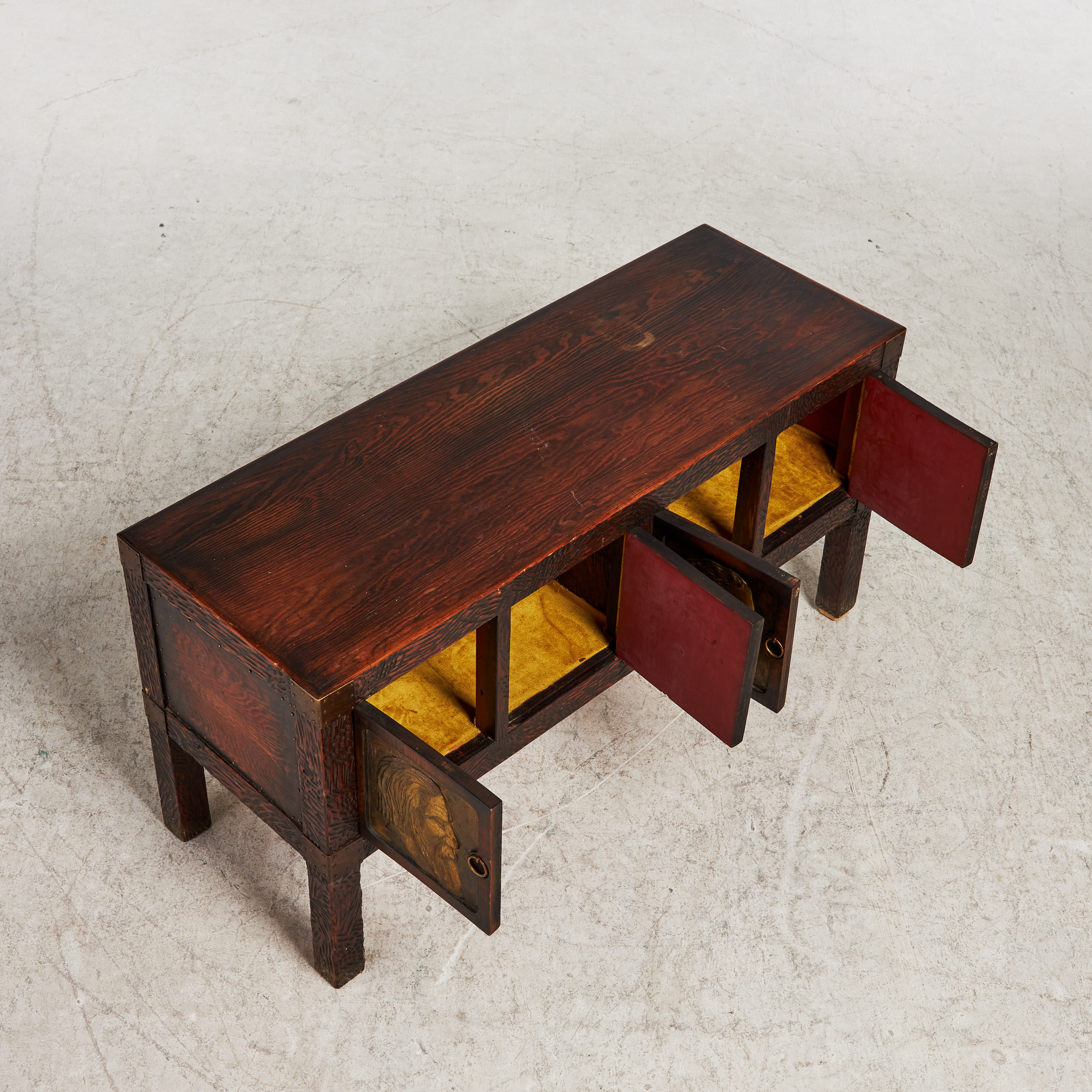 Bilder för 3054102. TURE GOTTFRID FREJ. SIDEBOARD, låg modell, 1900 ...