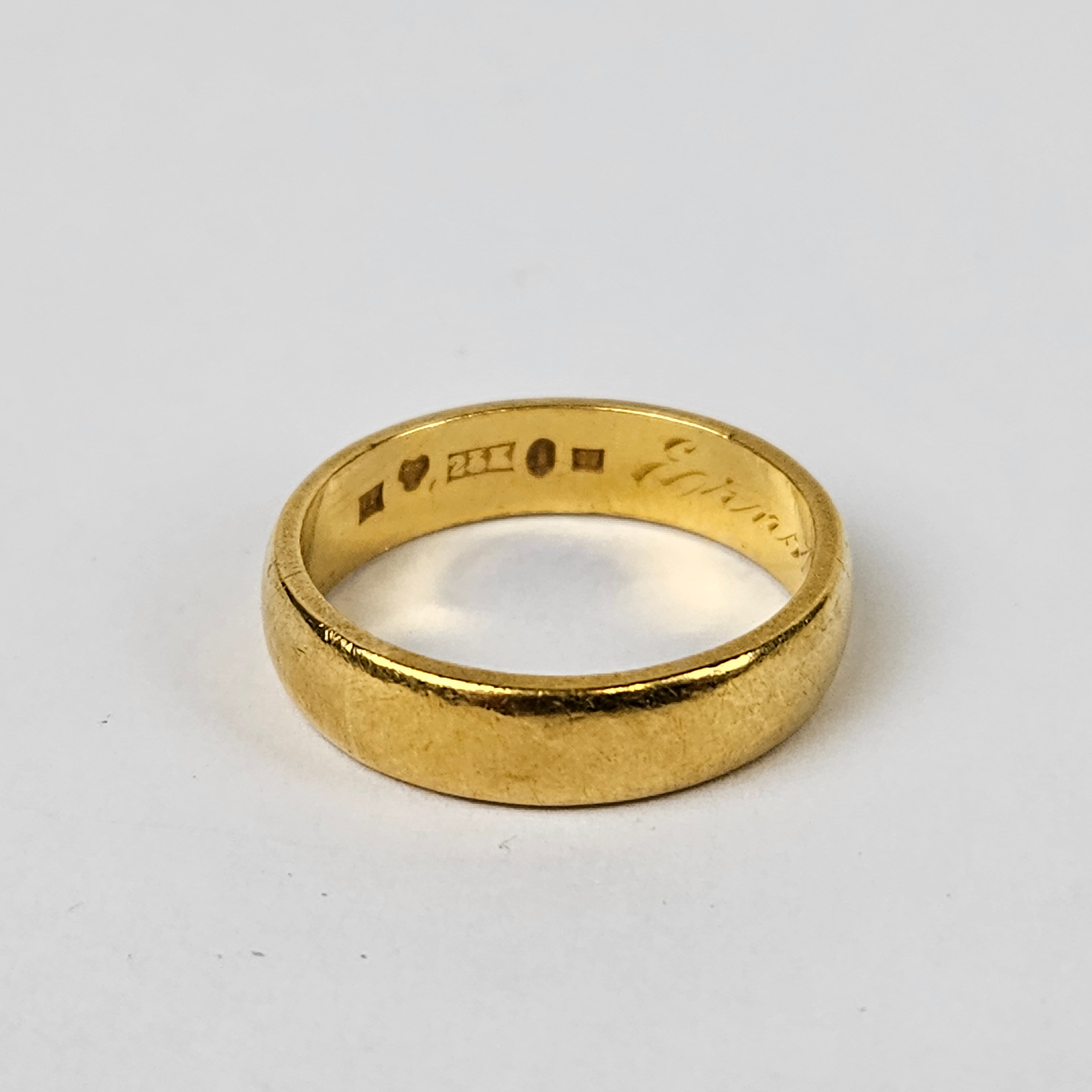 RING, guld, 23k. Vikt ca. 8.3g. Smycken & Ädelstenar - Ringar - Auctionet