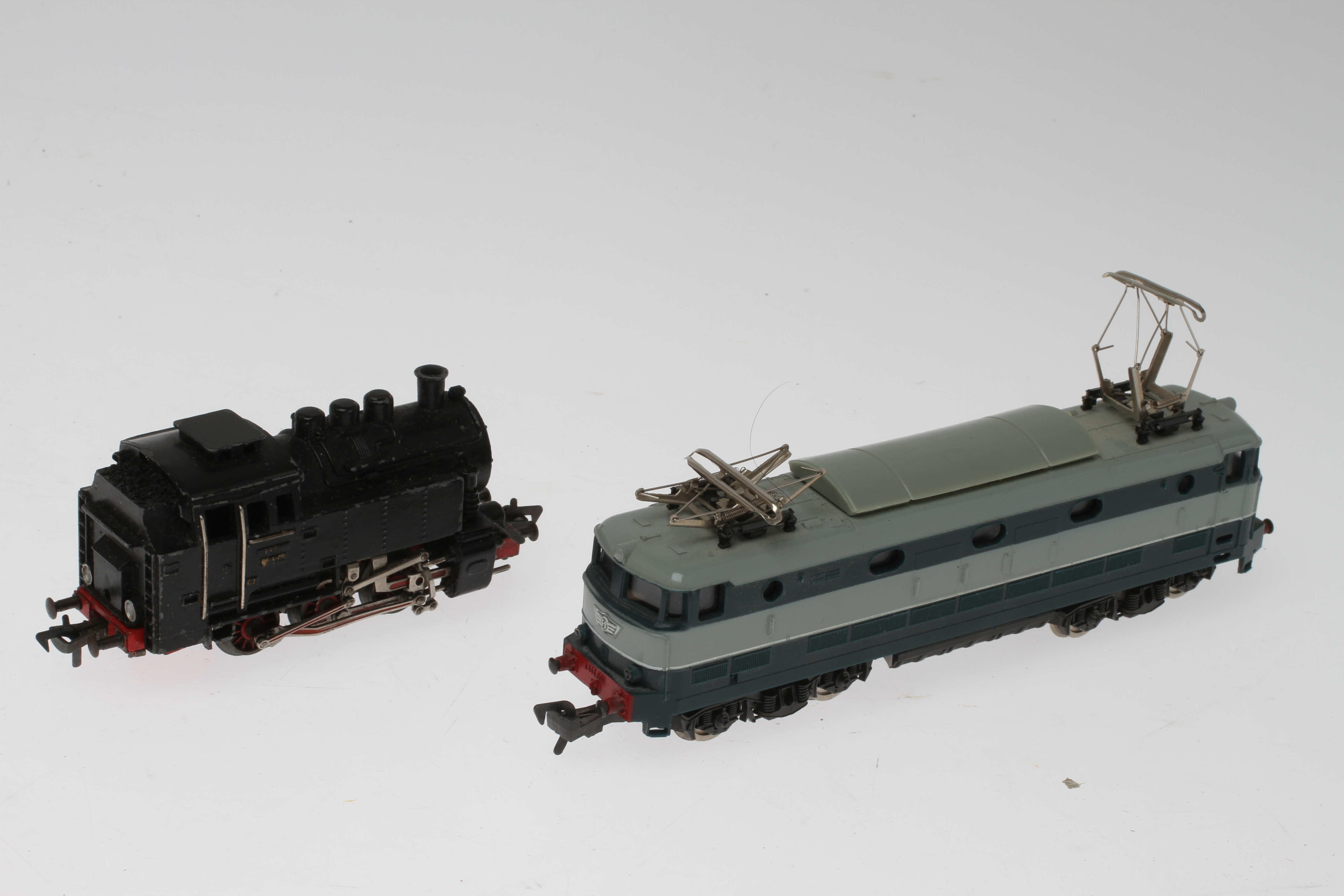 Images for 30904. MODEL TRAIN FLEISCHMANN steam locomotive, 3 carriages ...