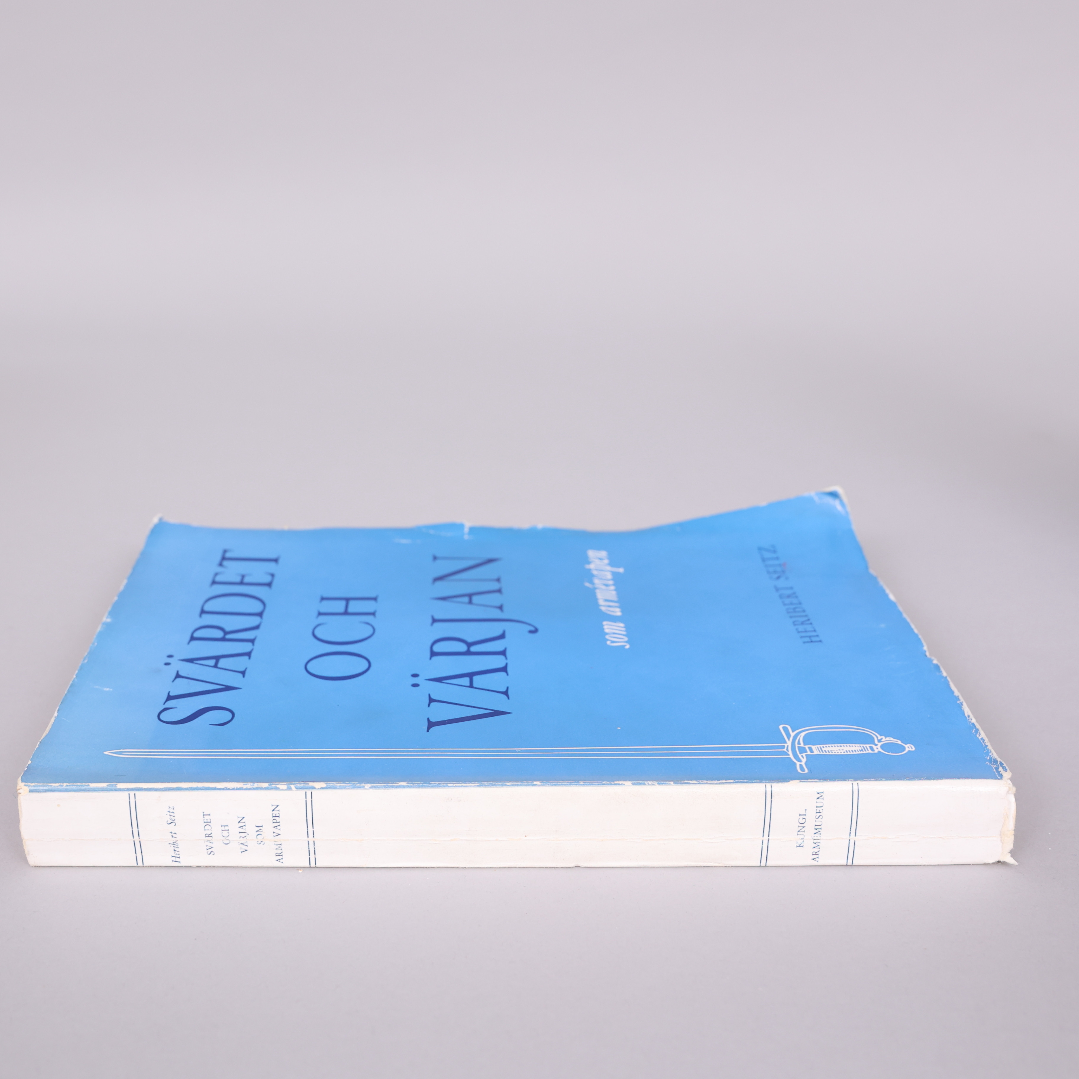 Images for 3106552. WEAPON BOOKS, 4 pcs, Firehand Weapons and Sword and ...