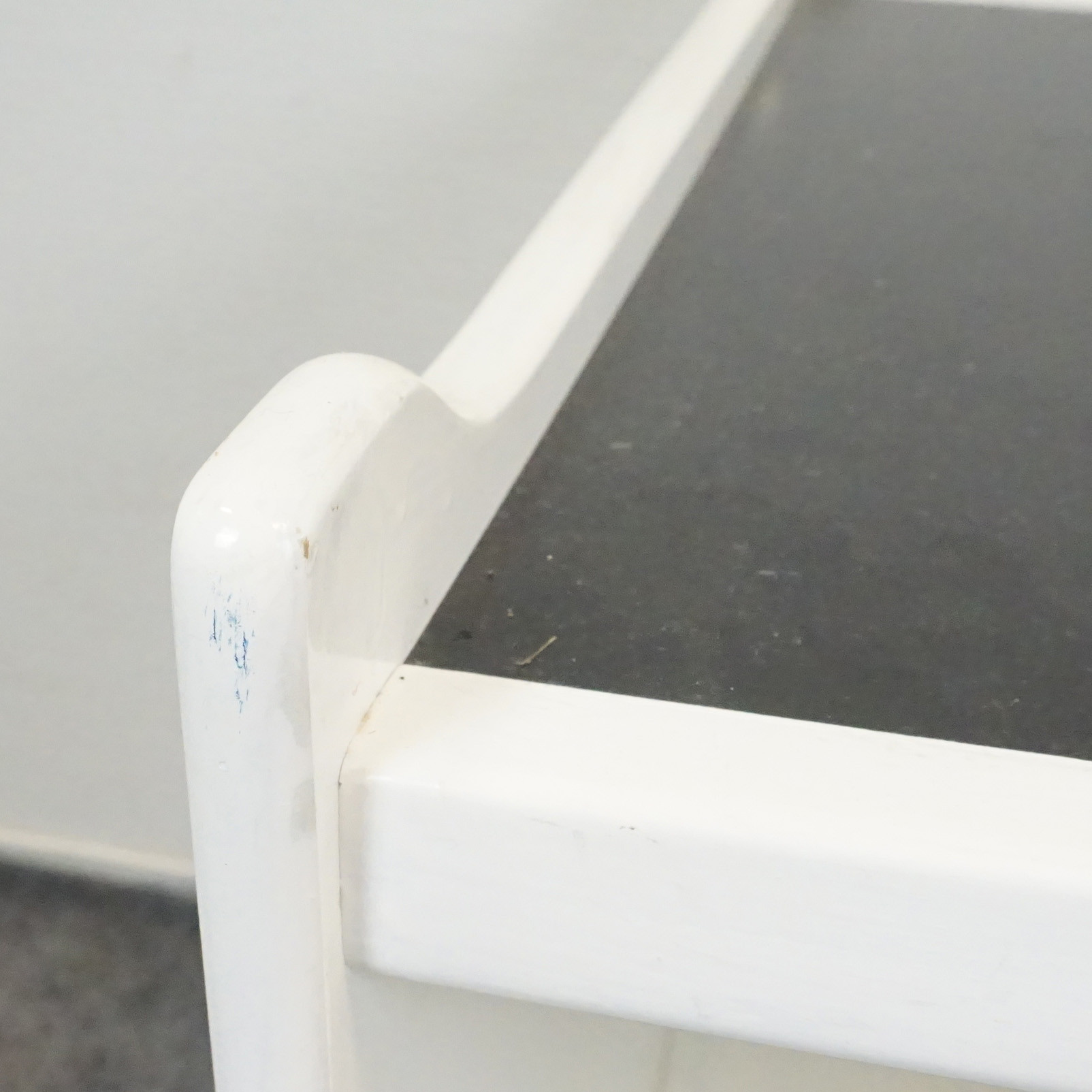 GILLIS LUNDGREN, nattbord, "Robin", IKEA, 1960-talets andra hälft ...