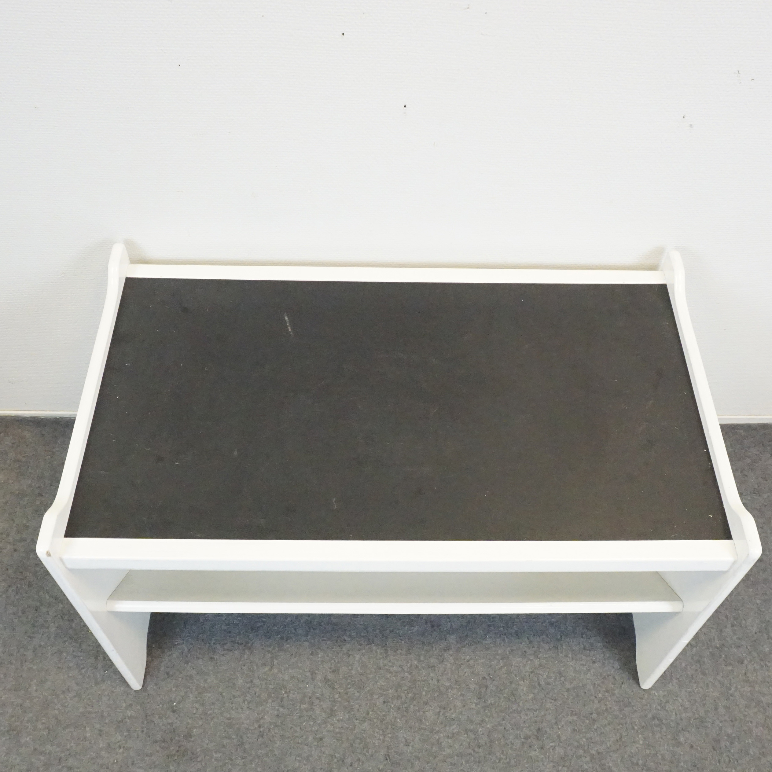 GILLIS LUNDGREN, nattbord, "Robin", IKEA, 1960-talets andra hälft ...