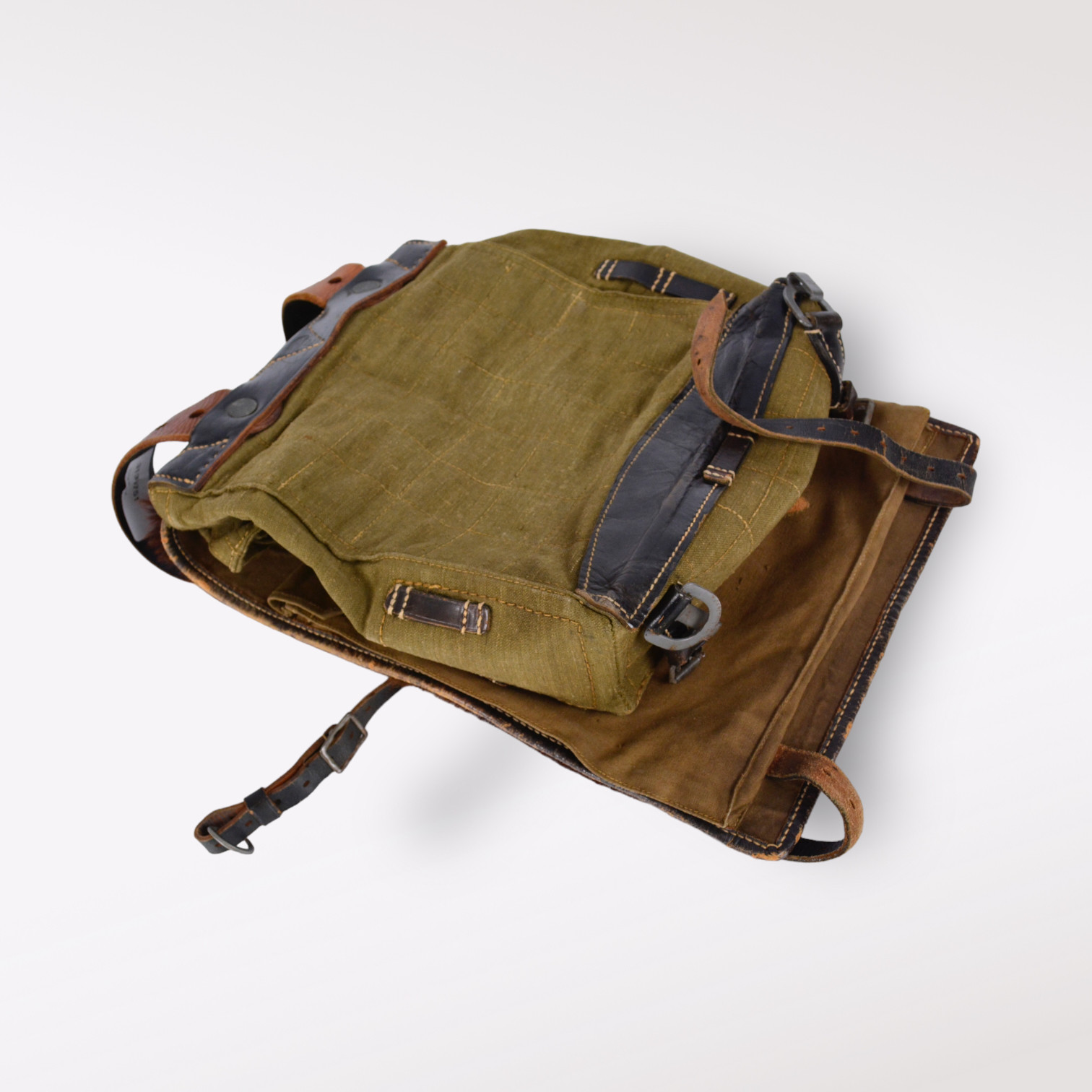 Images for 3139751. BACKPACK,. Germany, World War II. - Auctionet