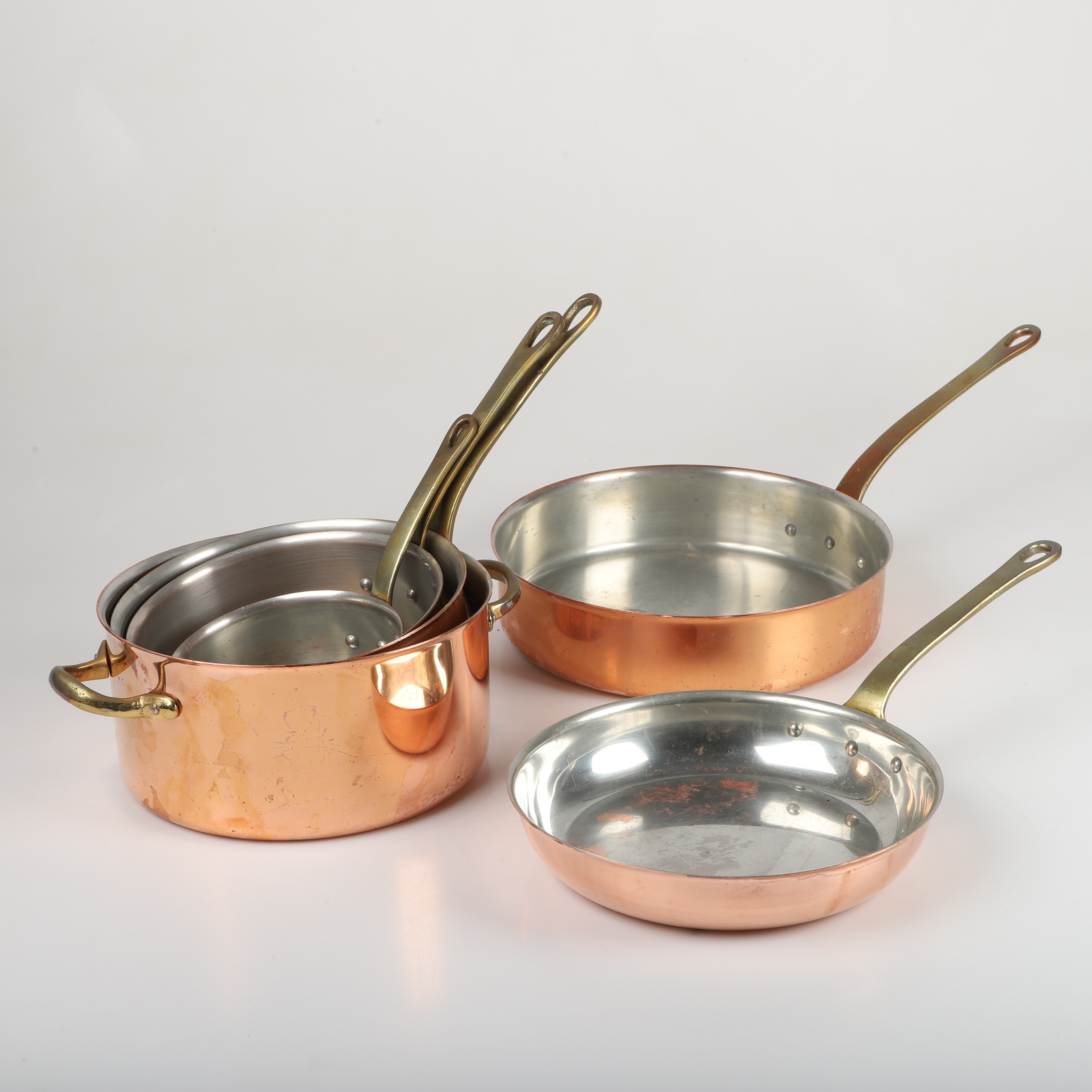 Images for 3146056. A 6 piece copper/brass tractor pan and pans ...