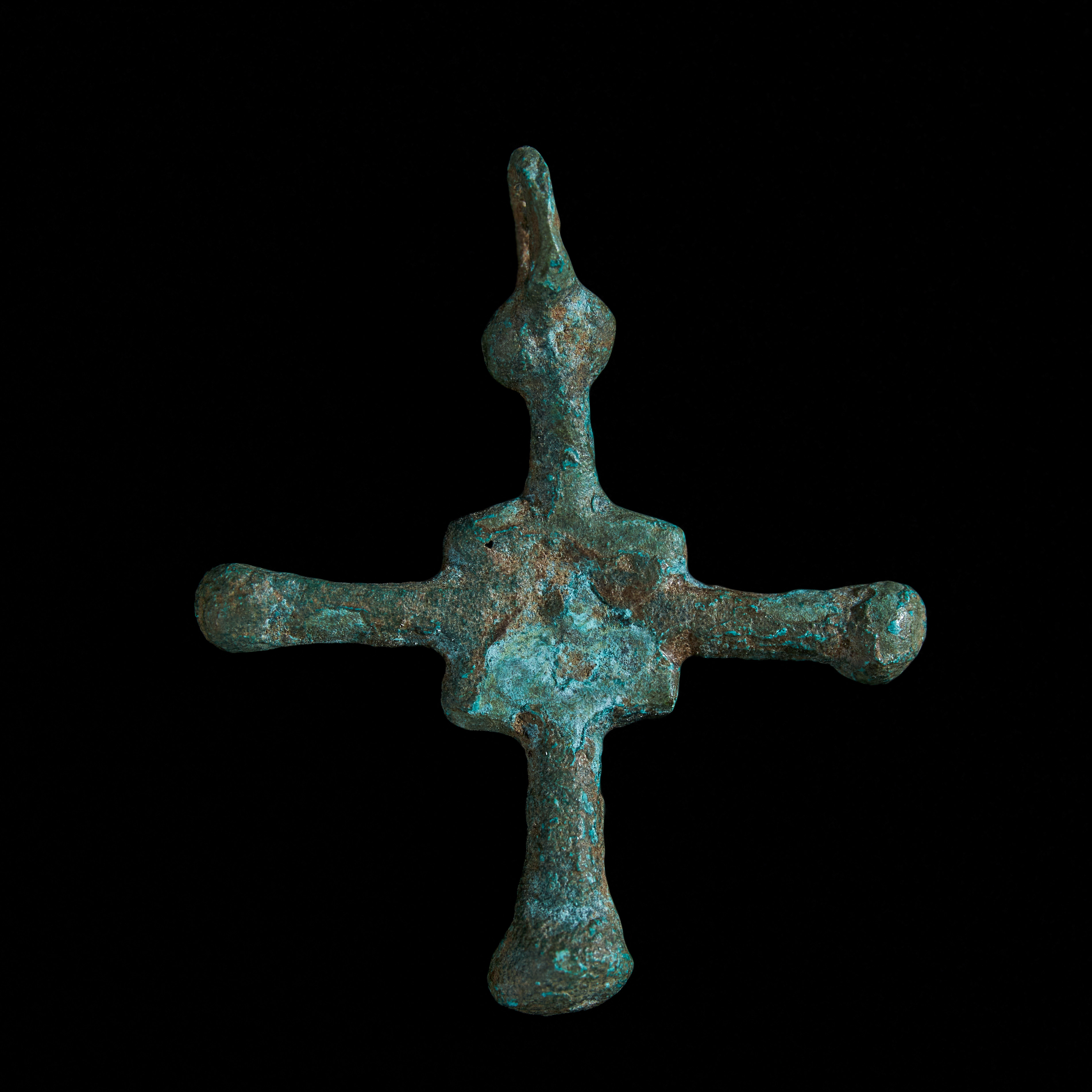 Bilder för 3173872. HÄNGE i form av kors, vikingatid, ca 900-1100 e Kr ...