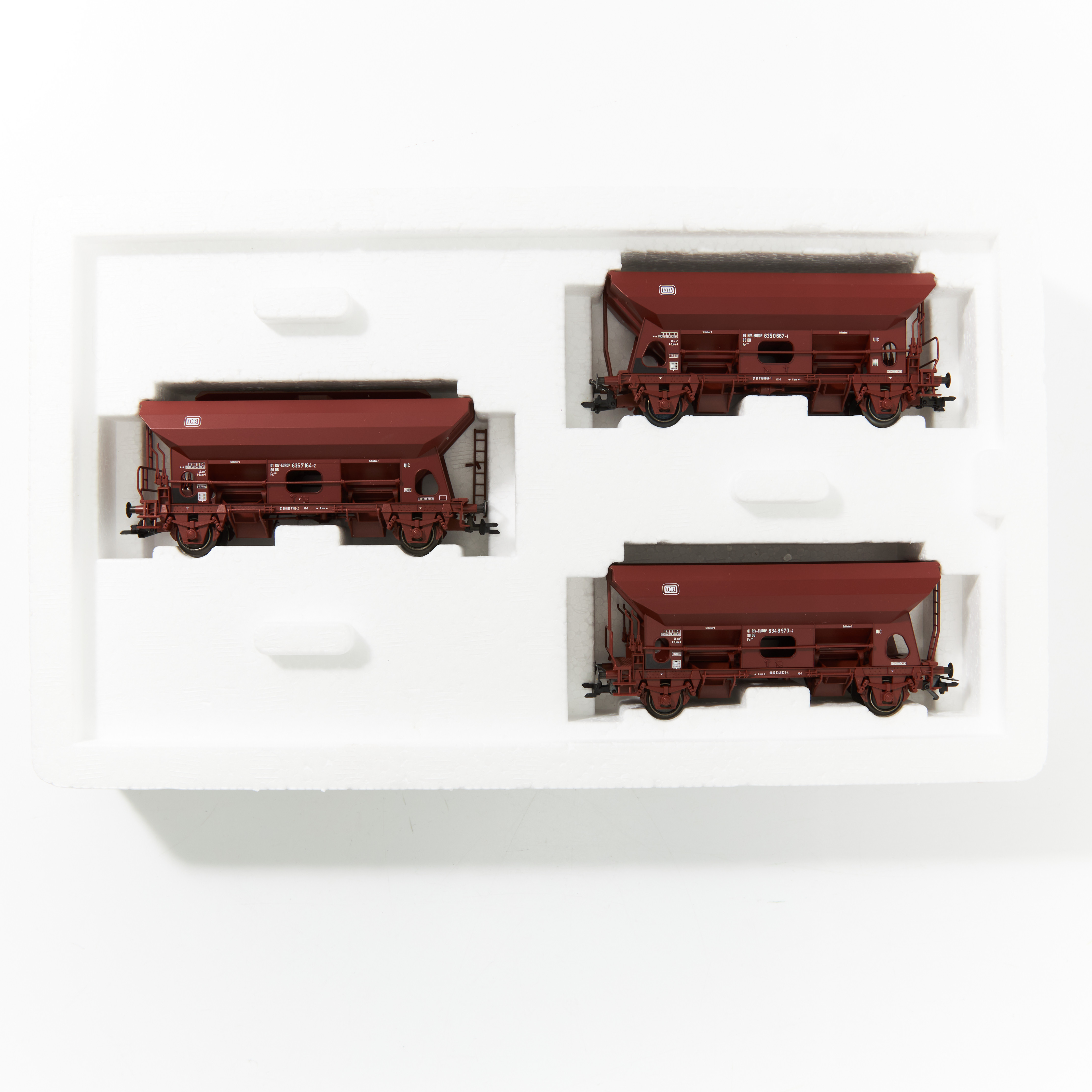 Images for 3174661. MÄRKLIN, 47882, 46310, 5 trolleys, H0. - Auctionet