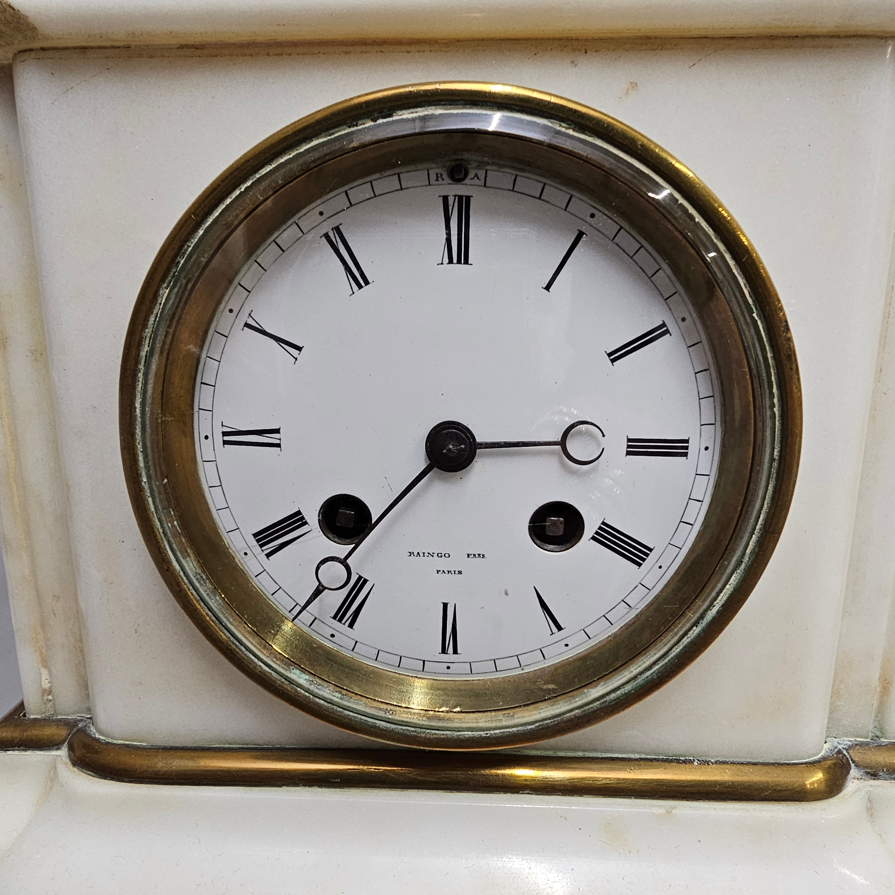 Images for 3178513. CLOCK WITH GARNISH WITH PAIR OF GLASSES IN WHITE ...