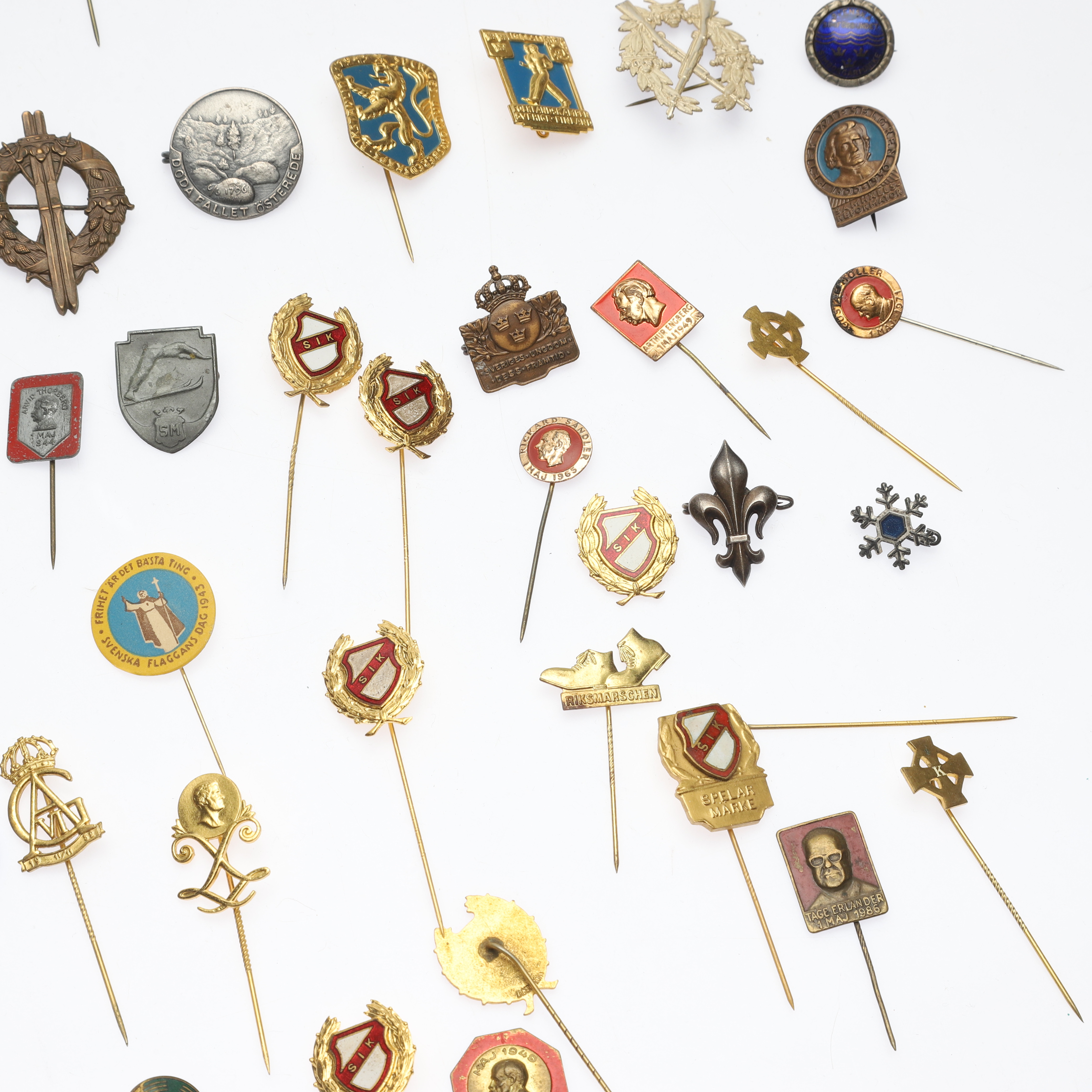 Bilder för 3209209. PARTI PIN/NÅLMÄRKEN. - Auctionet