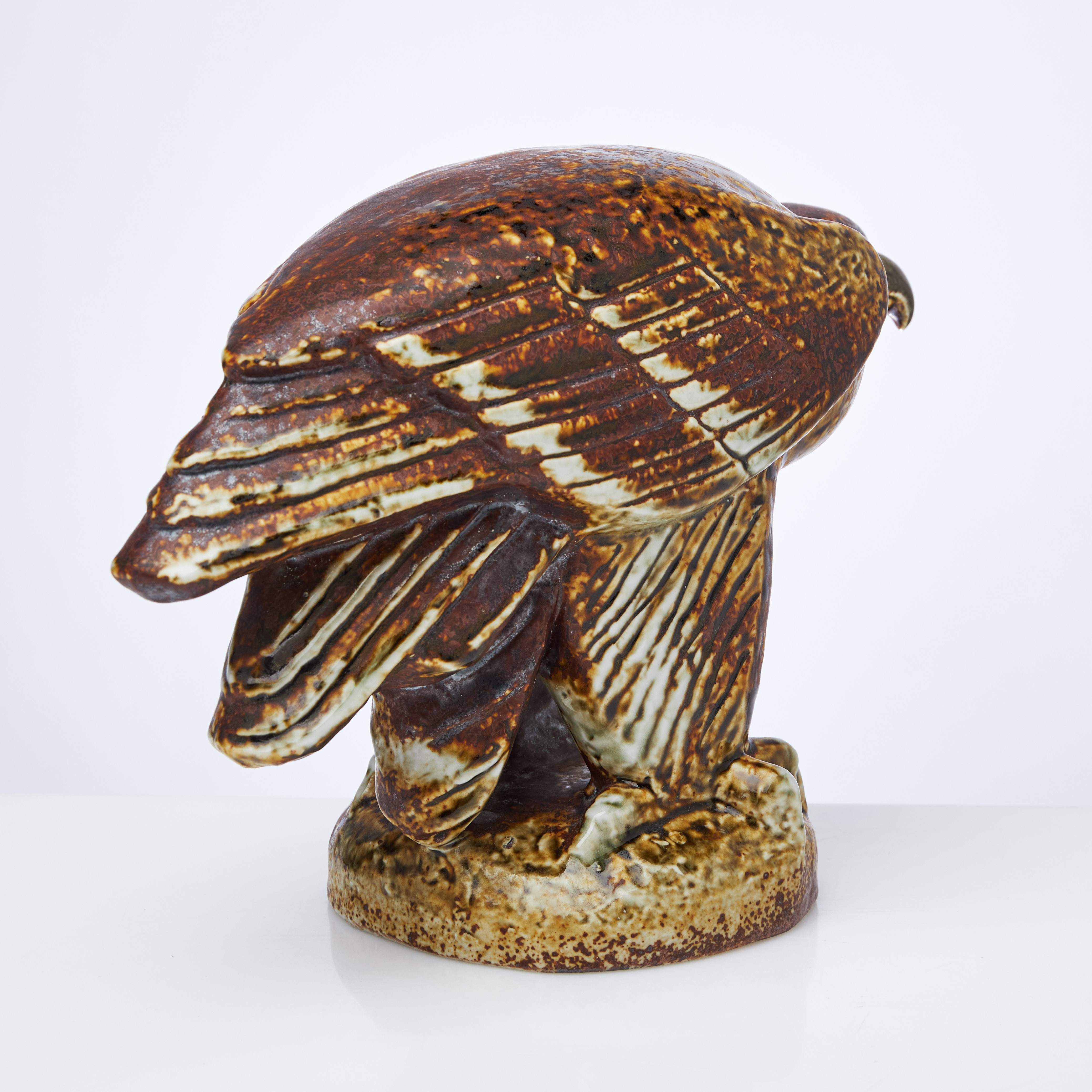 Bilder för 3213043. LISA LARSON. Kungsörn, figurin, glaserat stengods ...