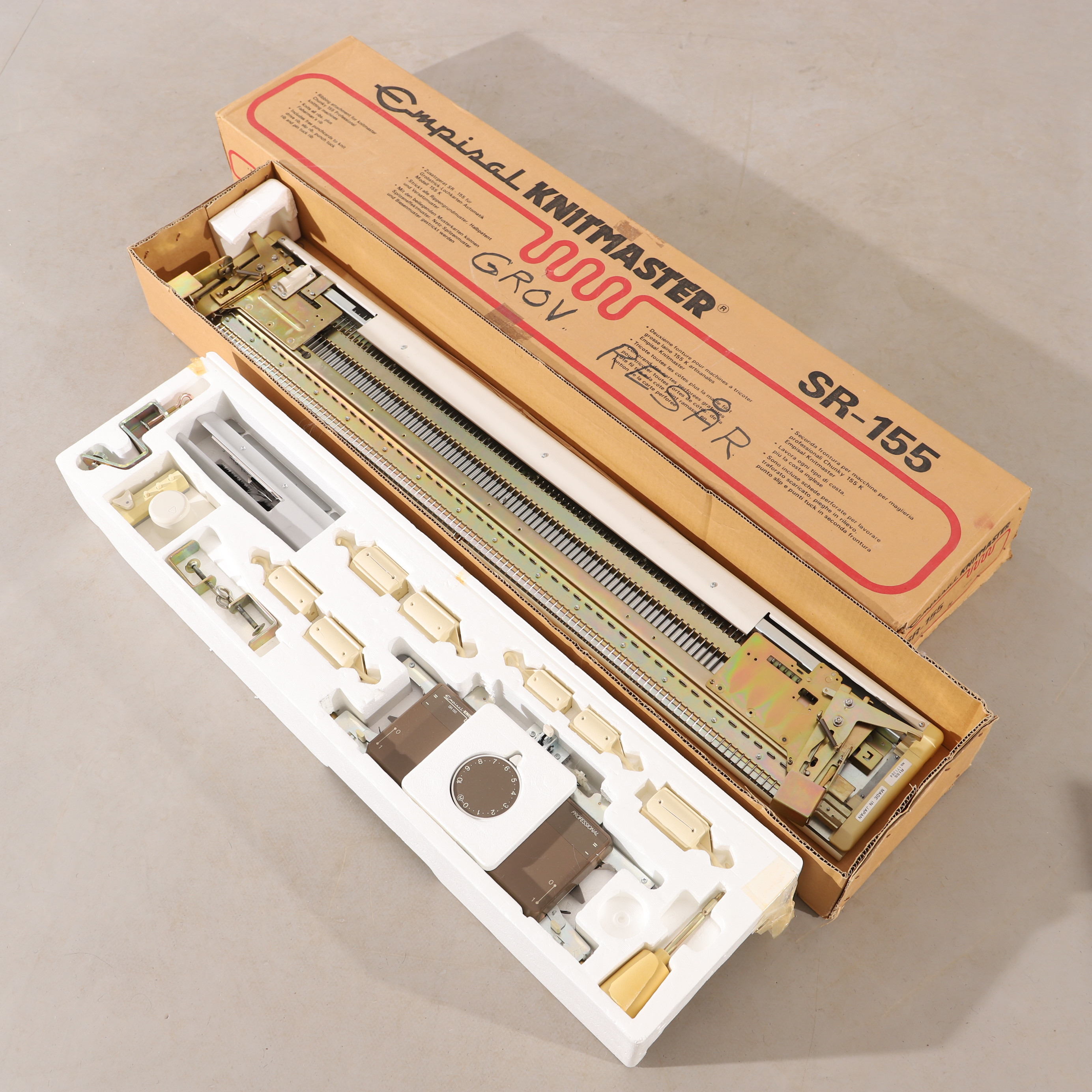 Images for 3216071. KNITTING MACHINE, model SR-155, Empisal Knitmaster ...