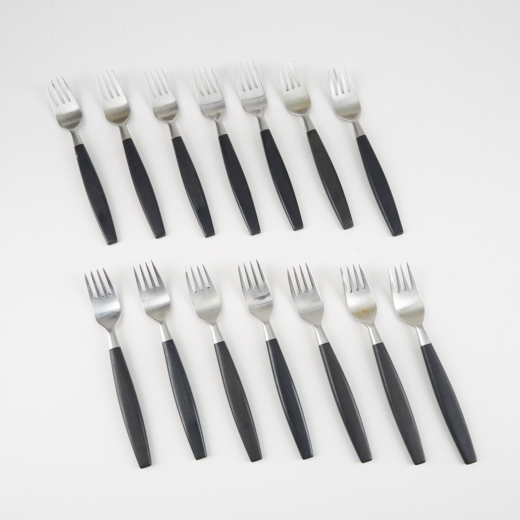 Bilder för 3275194. BERTEL GARDBERG. BESTICK, 58 delar, "Lion", Hackman ...